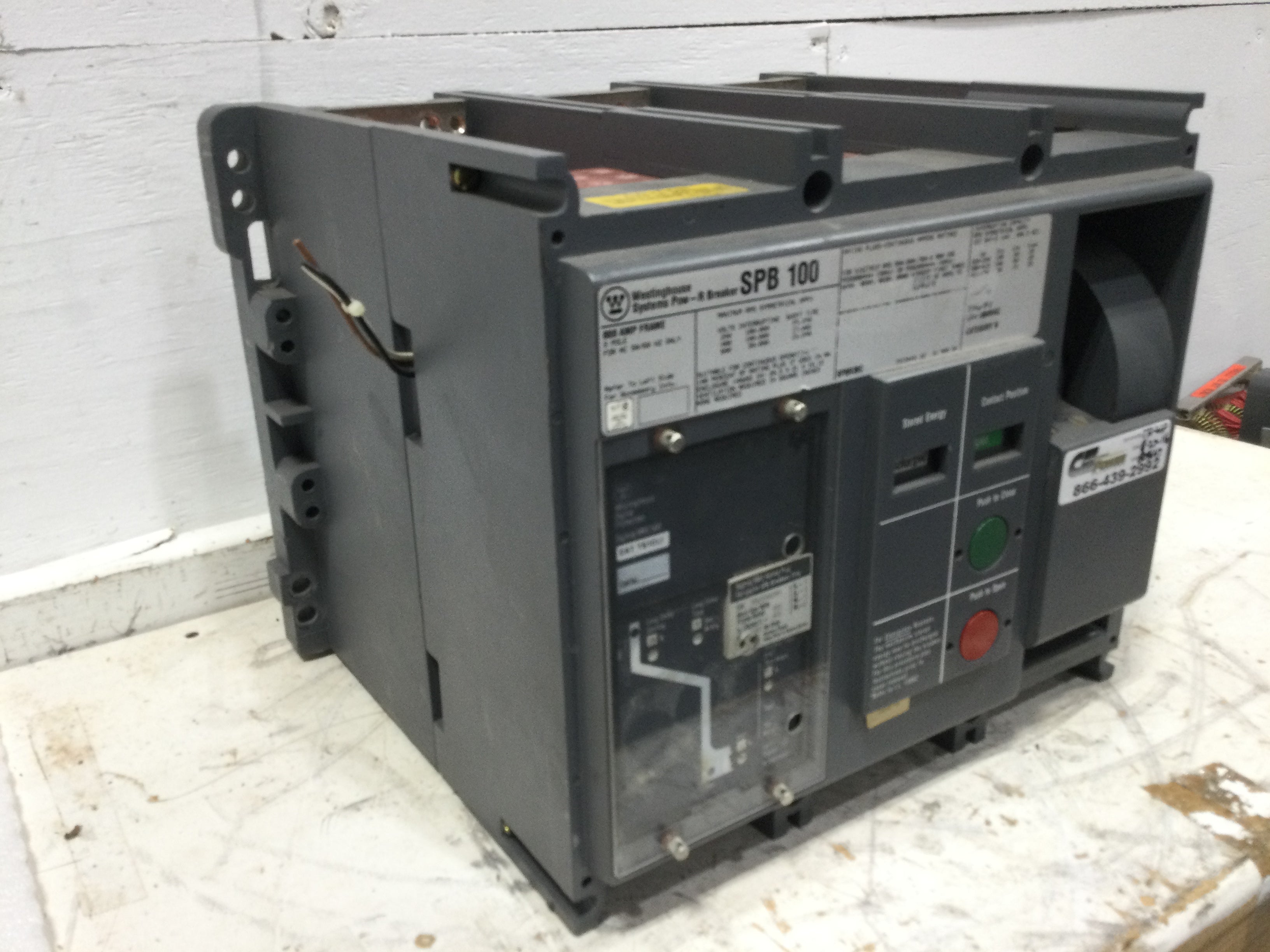 Westinghouse SPB100 800 Amp 3 Pole 600V Pow-R Breaker w/Shunt Trip 24V