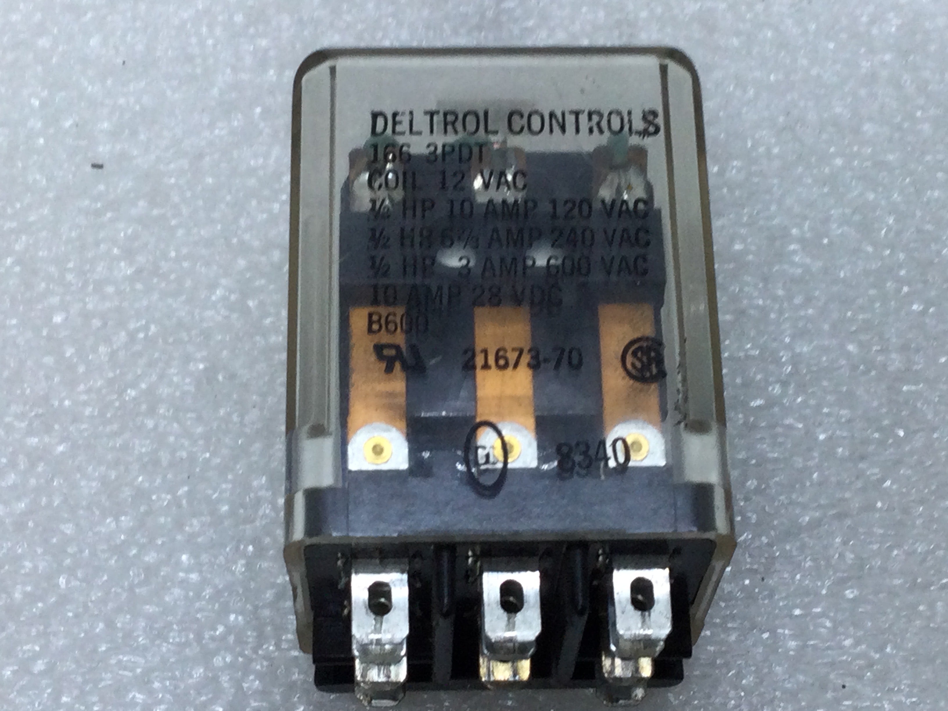 Deltrol Controls 21673-70/166 Control Relay 3PDT 12V Coil