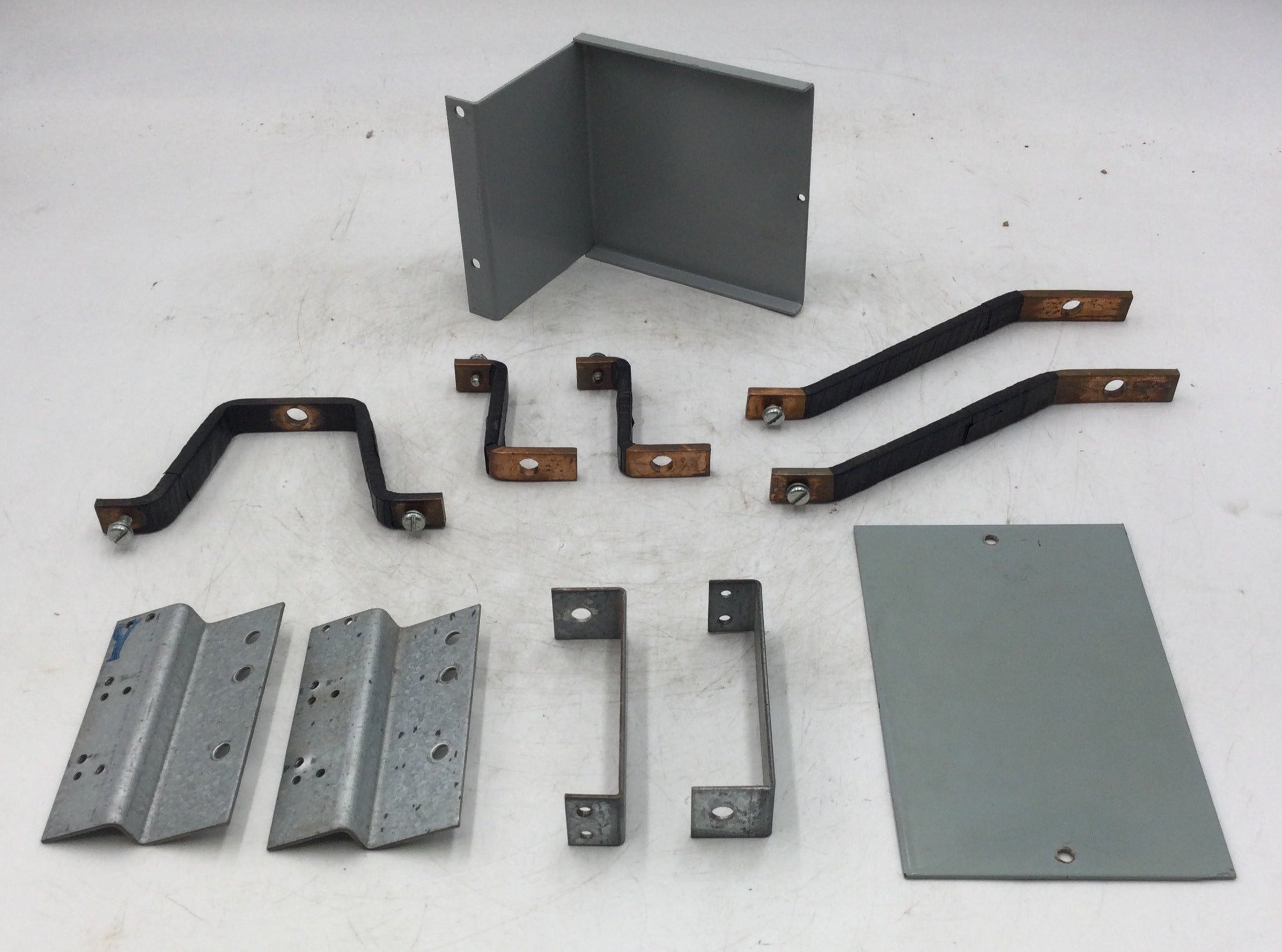 GE TED1K Mounting Hardware for GE AV1. AV2, CCB Panels 600v 150 Amp
