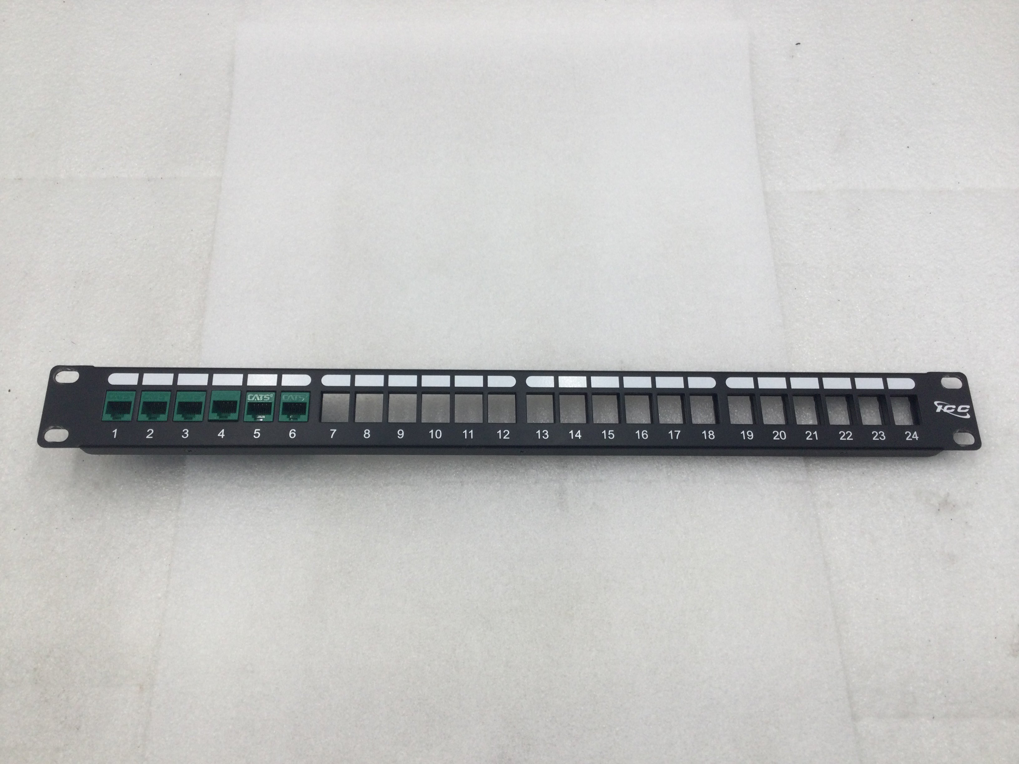 ICC ICMPP0245E Patch Panel Cover & 6 x Cat5e Ports