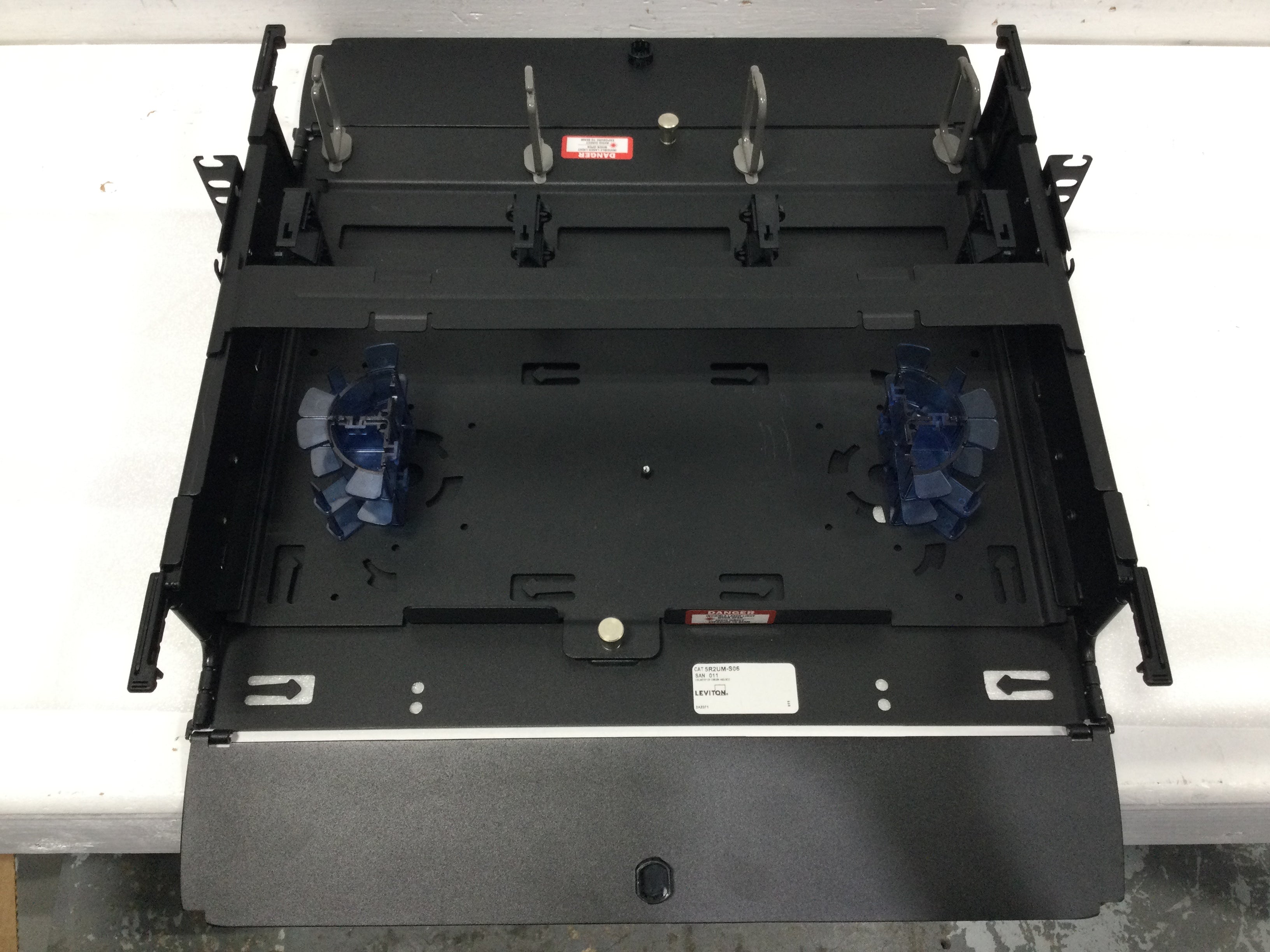 Leviton 5R2UM-S06 OPT-X 1000i SDX Rack-Mount Enclosure - Empty w/ Slid