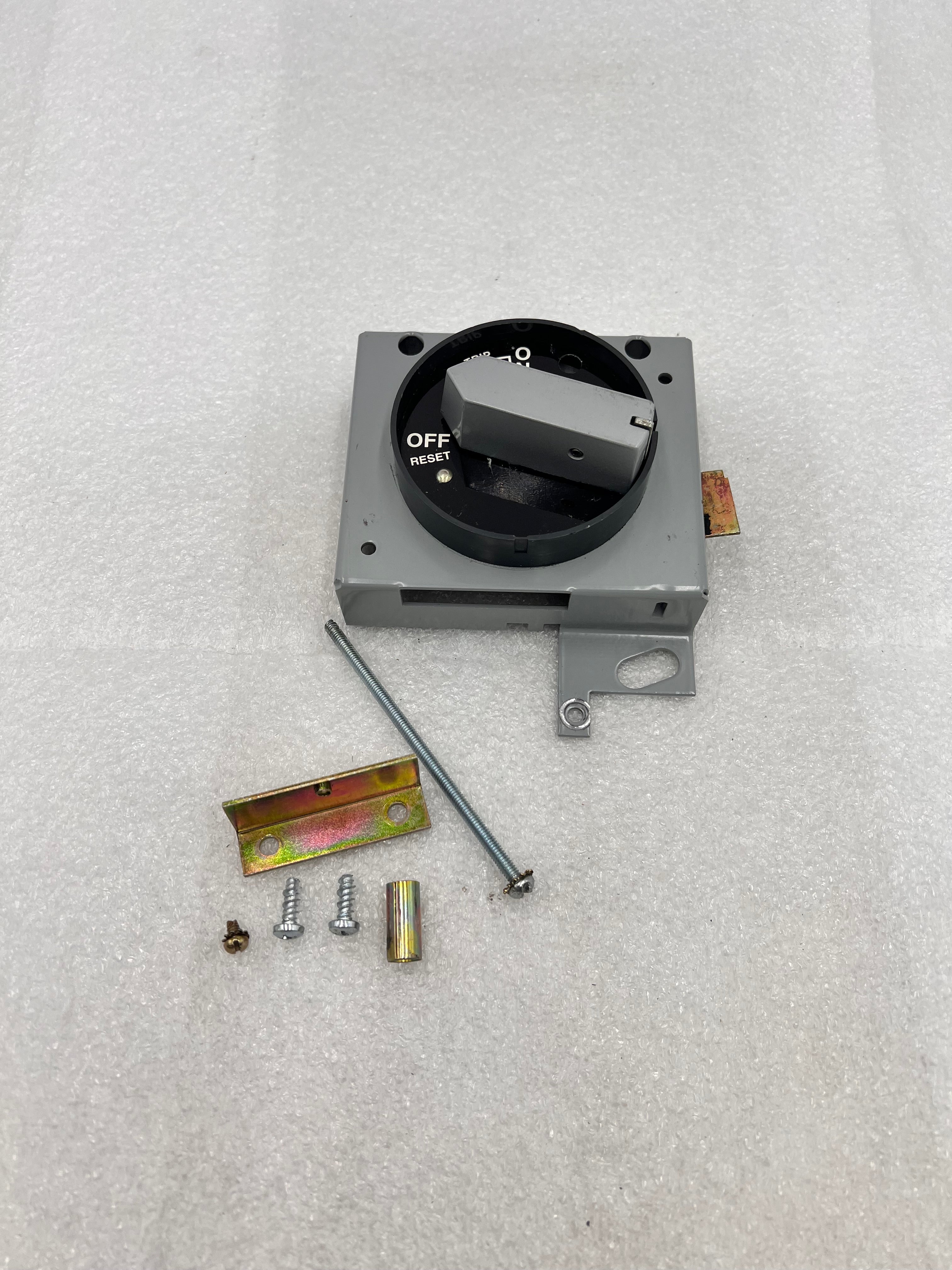 GE TEFR1X6 Rotary Disconnect Handle