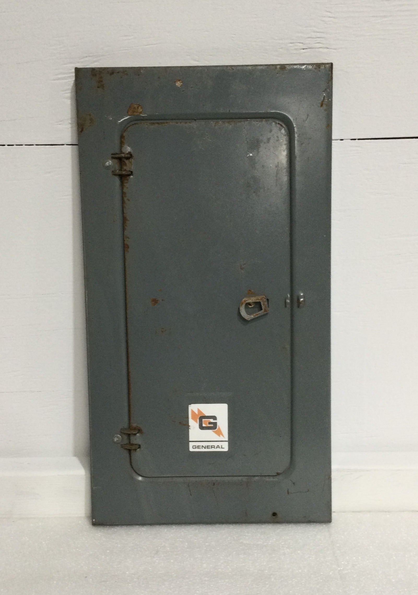 General Switch Company 618MHS 60 Amps 120/240V 1 Phase 3 Wire Panel Co
