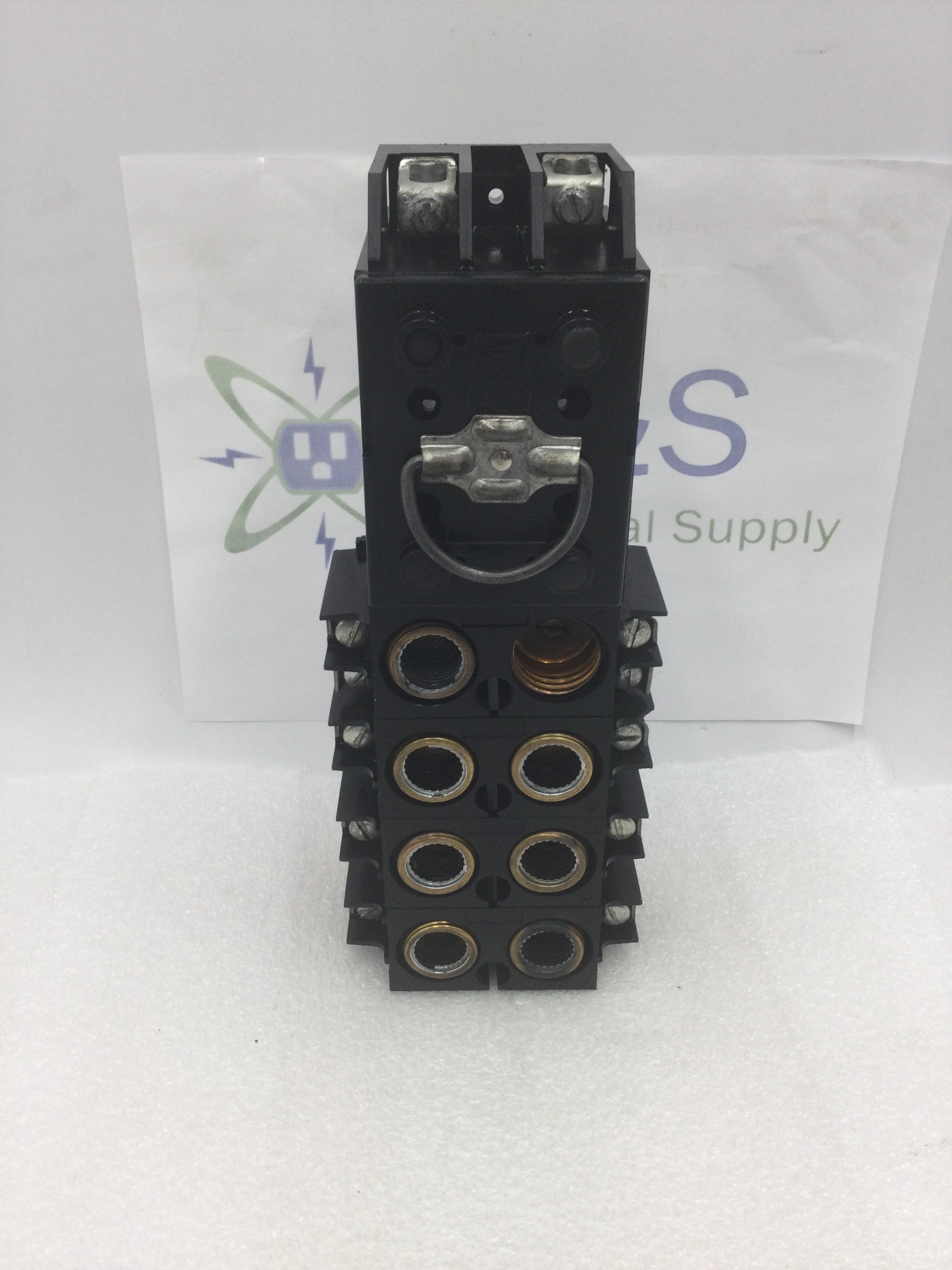General Switch 618MHS 60 Amps 120/240V 1 Phase 3 Wire Main Load Center