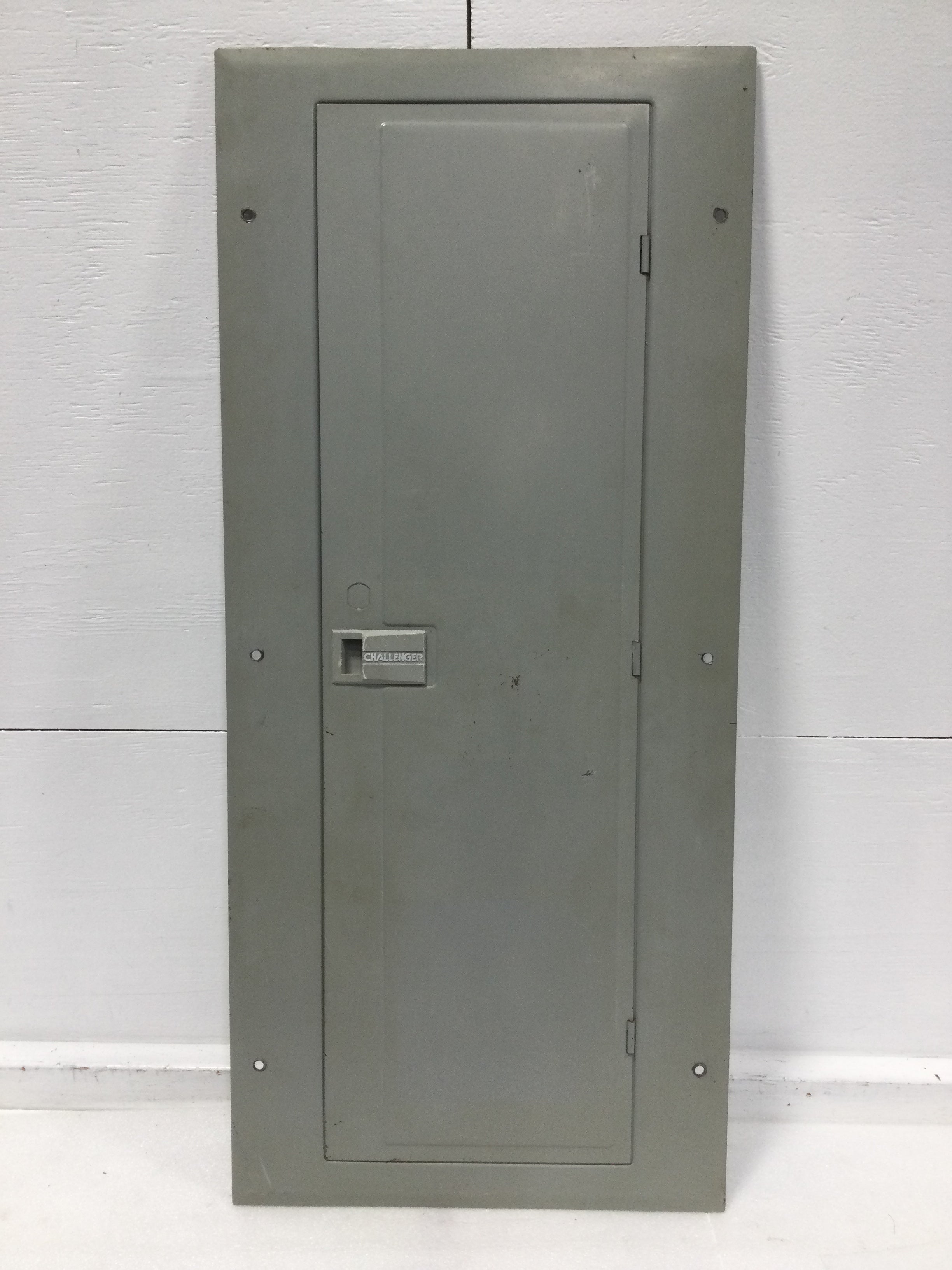 Challenger SB20(30-40)CT 200A 30 Space 120/240V Door w/Main 34 1/8" x