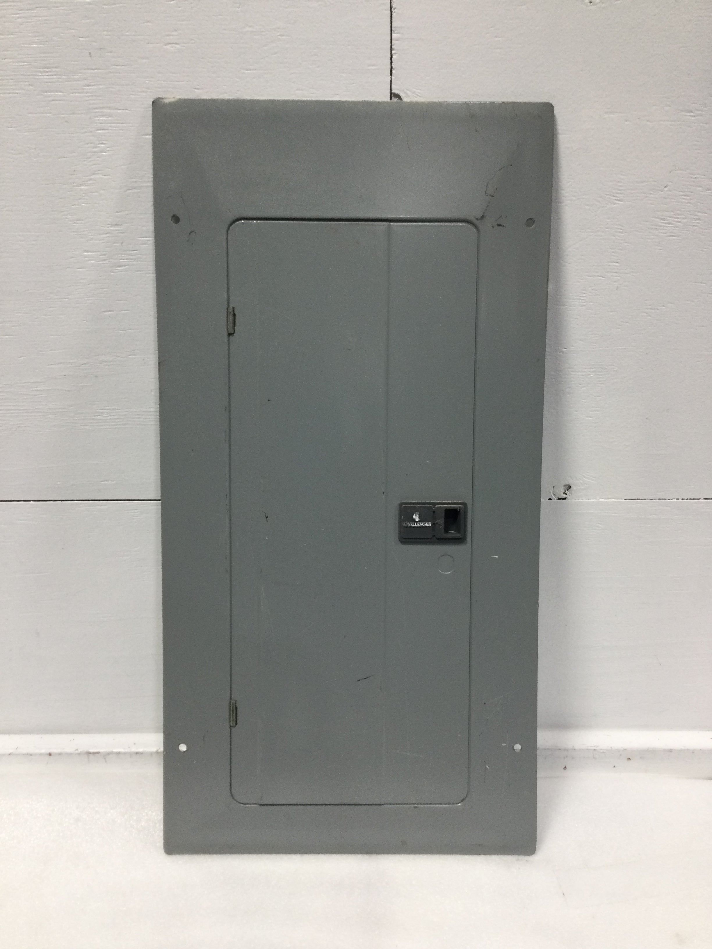 Eaton/Challenger E-52977 200 Amp 30 Spaces 120/240V Panel Door 30" x 1