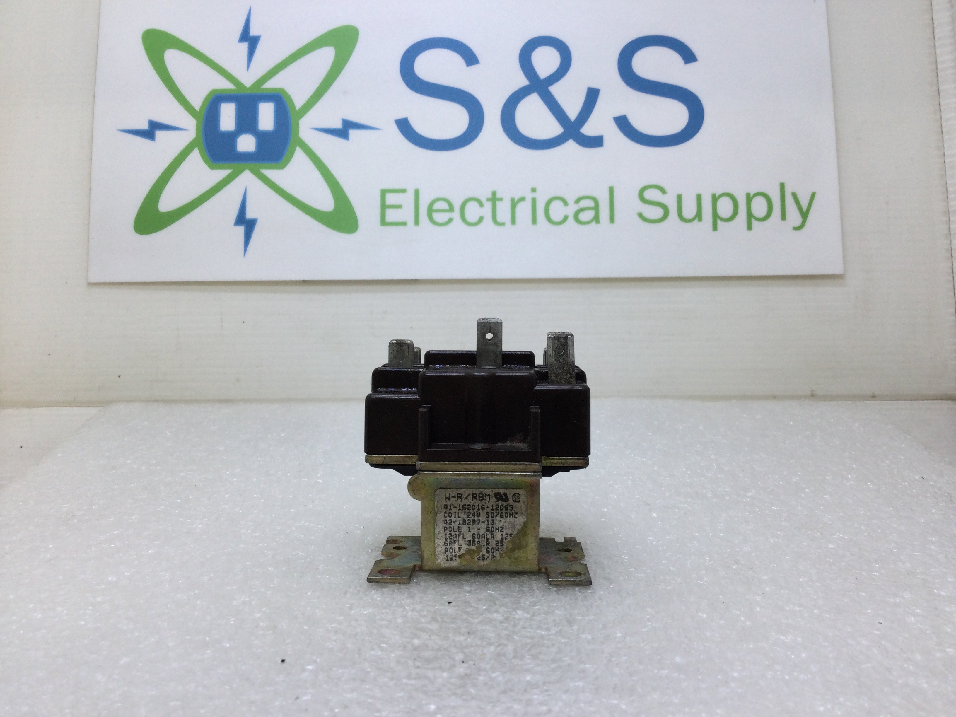 Essex/RBM 91-162016-12063 Relay 125/250 VAC 60 Hz 9 Pin 24 VAC Coil
