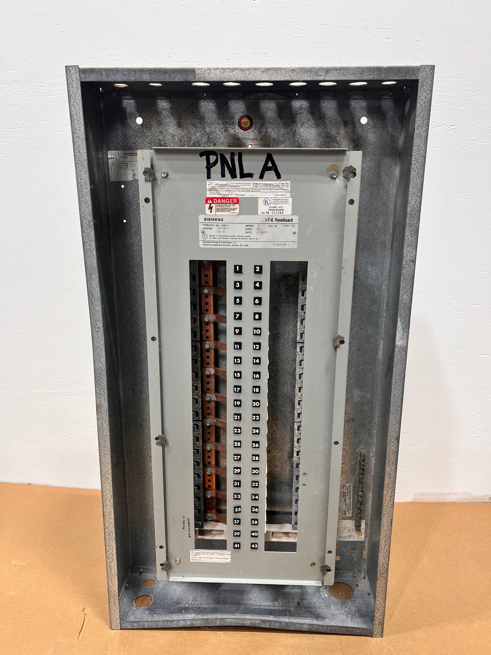 Siemens/ ITE Type CDP-7 Series 7 120/240V 42 Space 225A 1Ph 4 Wire Pan