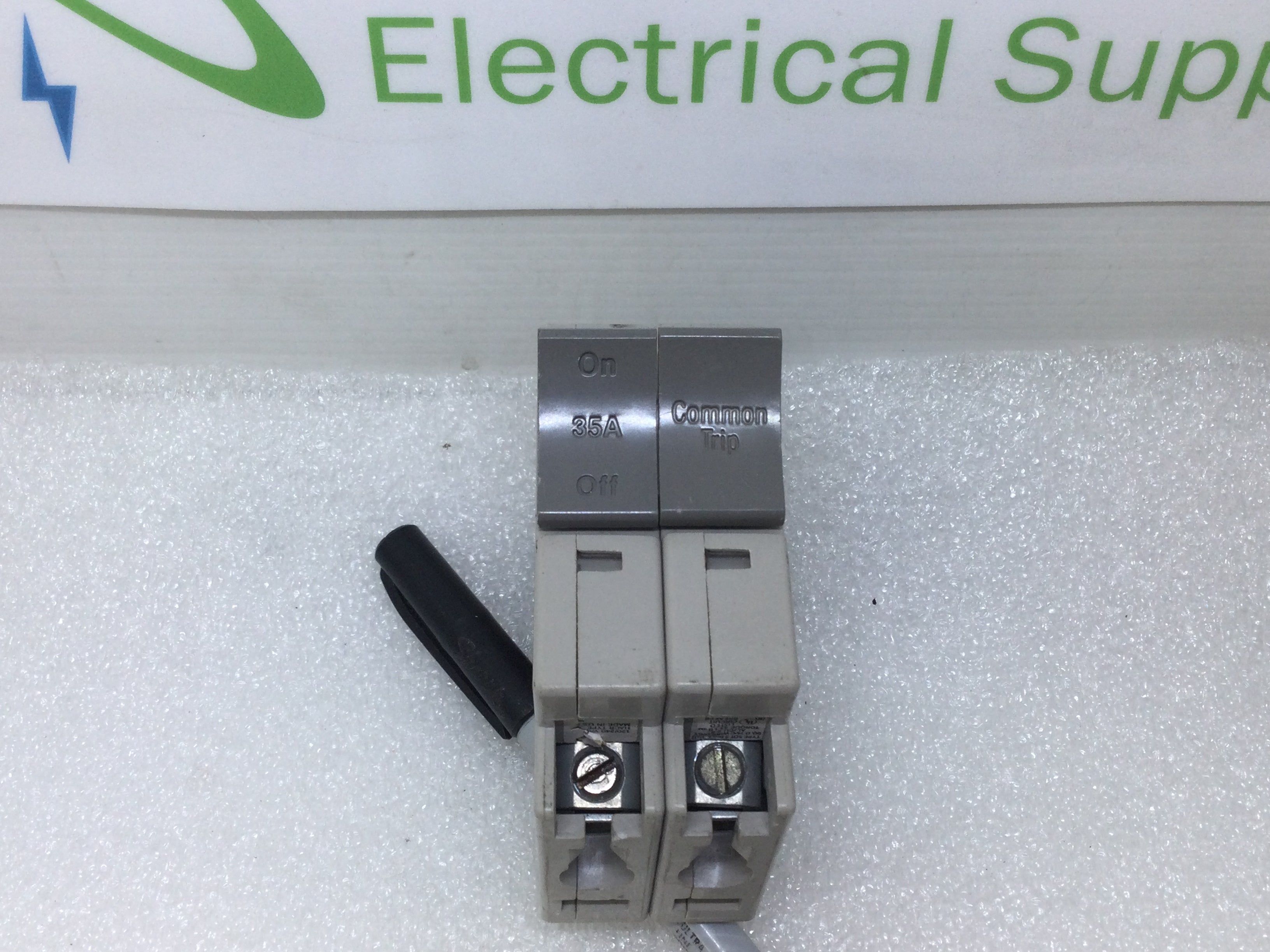 Square D SDT235 120/240VAC 35 Amp 2 Pole Type SDT Accessory Circuit Br
