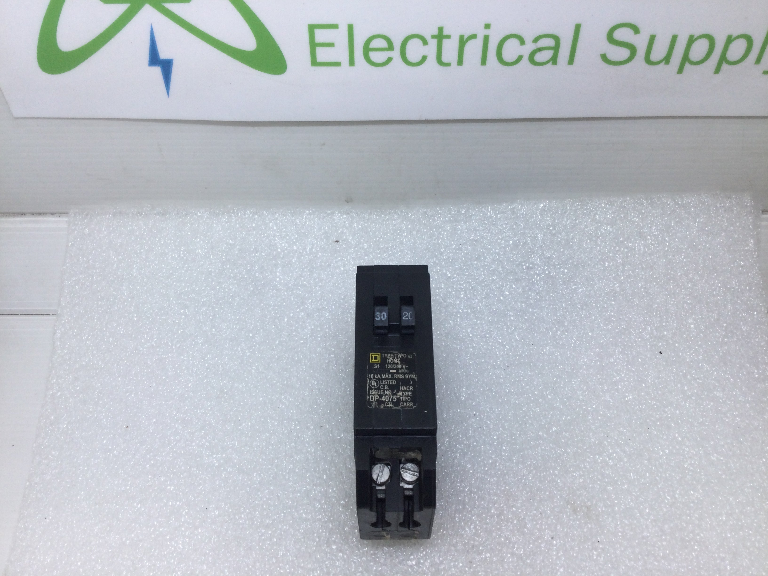 Square D HOMT3020 1 Pole 30/20 Amp 120V AC Type HOMT Plug In Tandem Br