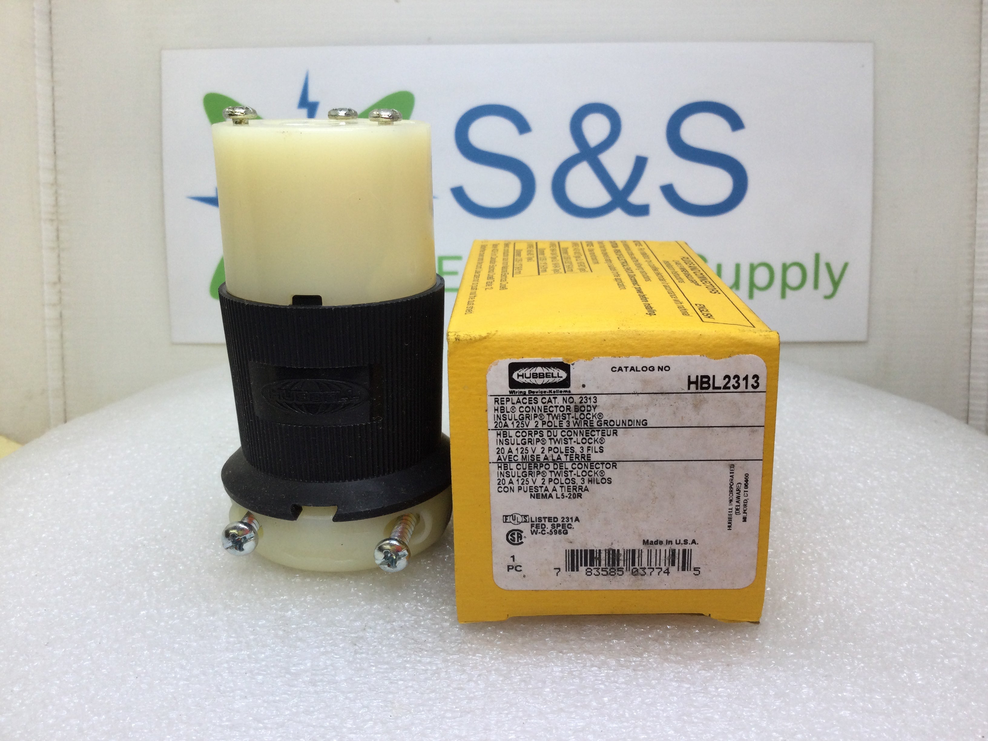 Hubbell HBL2313 20 Amp 125V L5-20R Locking Connector