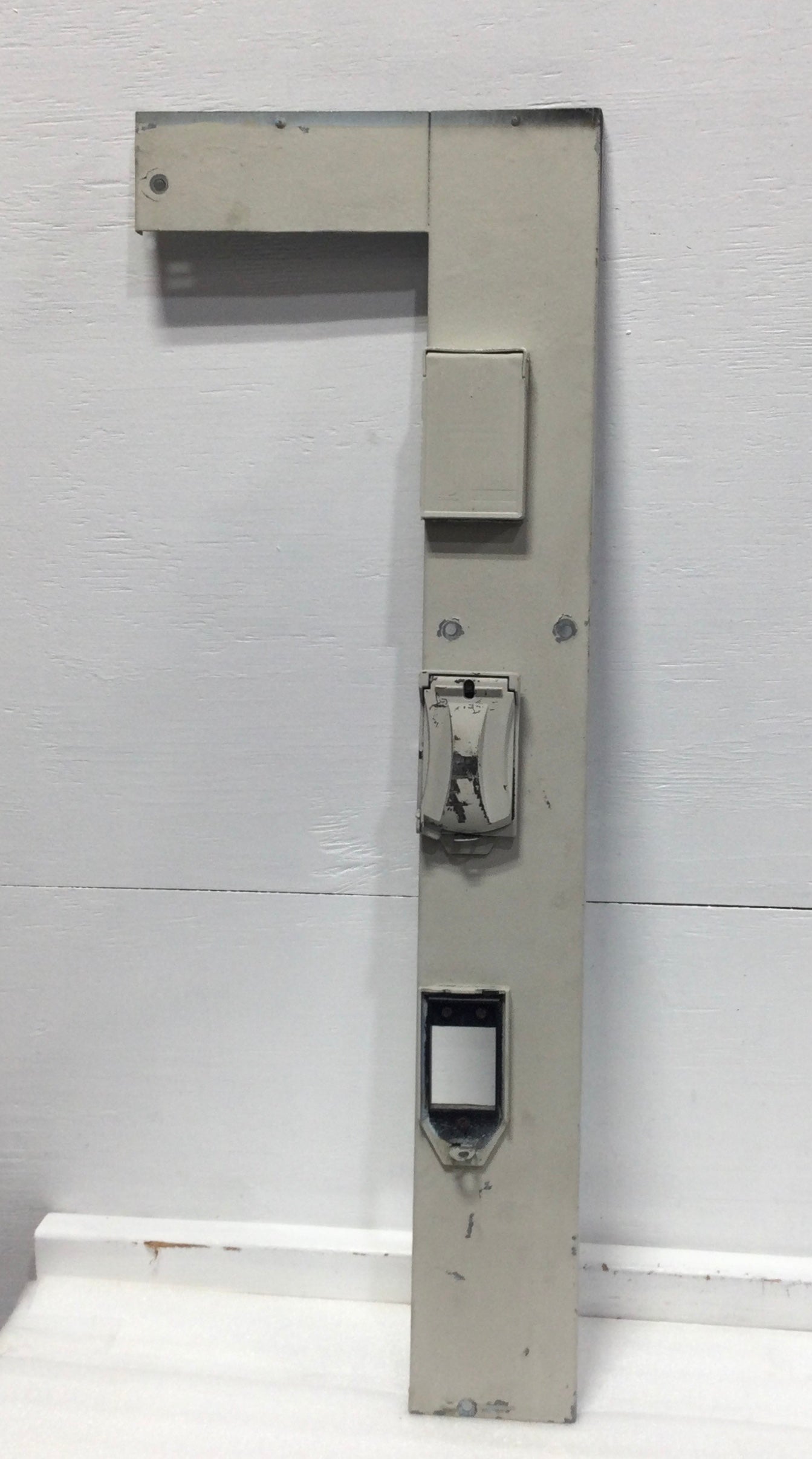 Siemens W46PAKU 37 1/4"x13 1/4"x3/4" Panelboard/Enclosure Cover Only