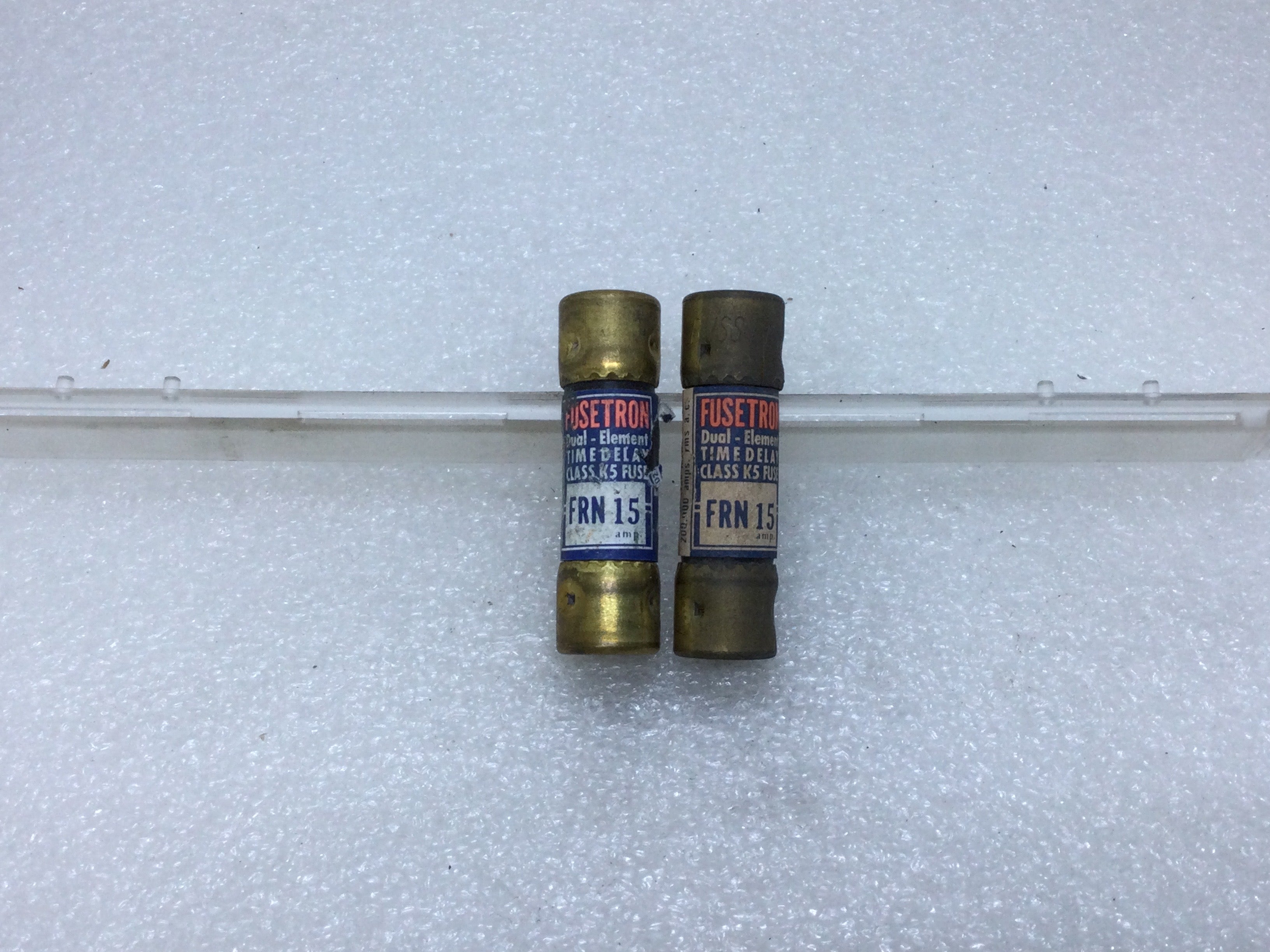 Fusetron FRN-15 15 Amp 250V Dual Element Time Delay Class K5 Fuse