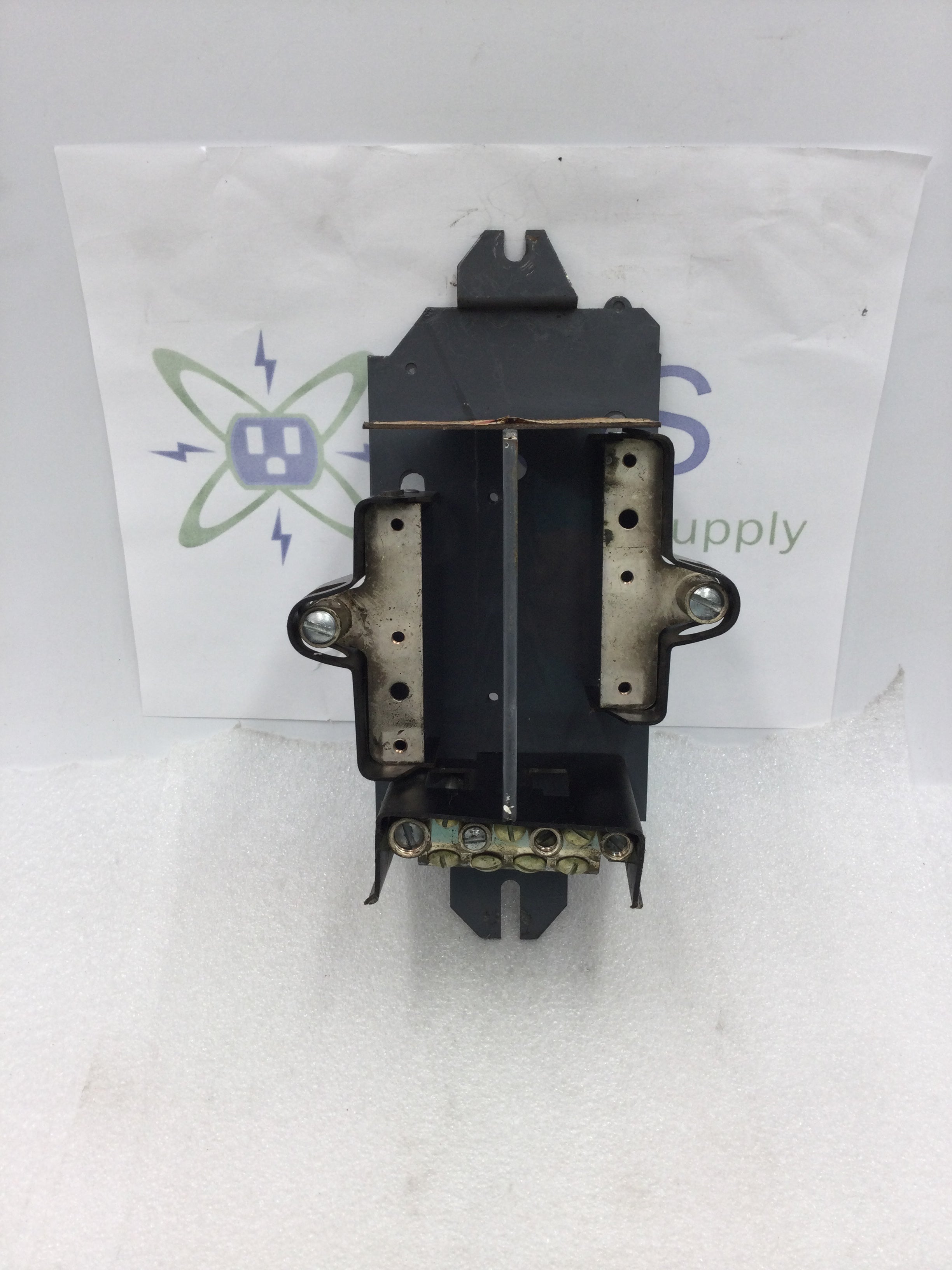 Bulldog Electric 6100 6 Space 100 Amp 120/240 VAC Load Center for Push