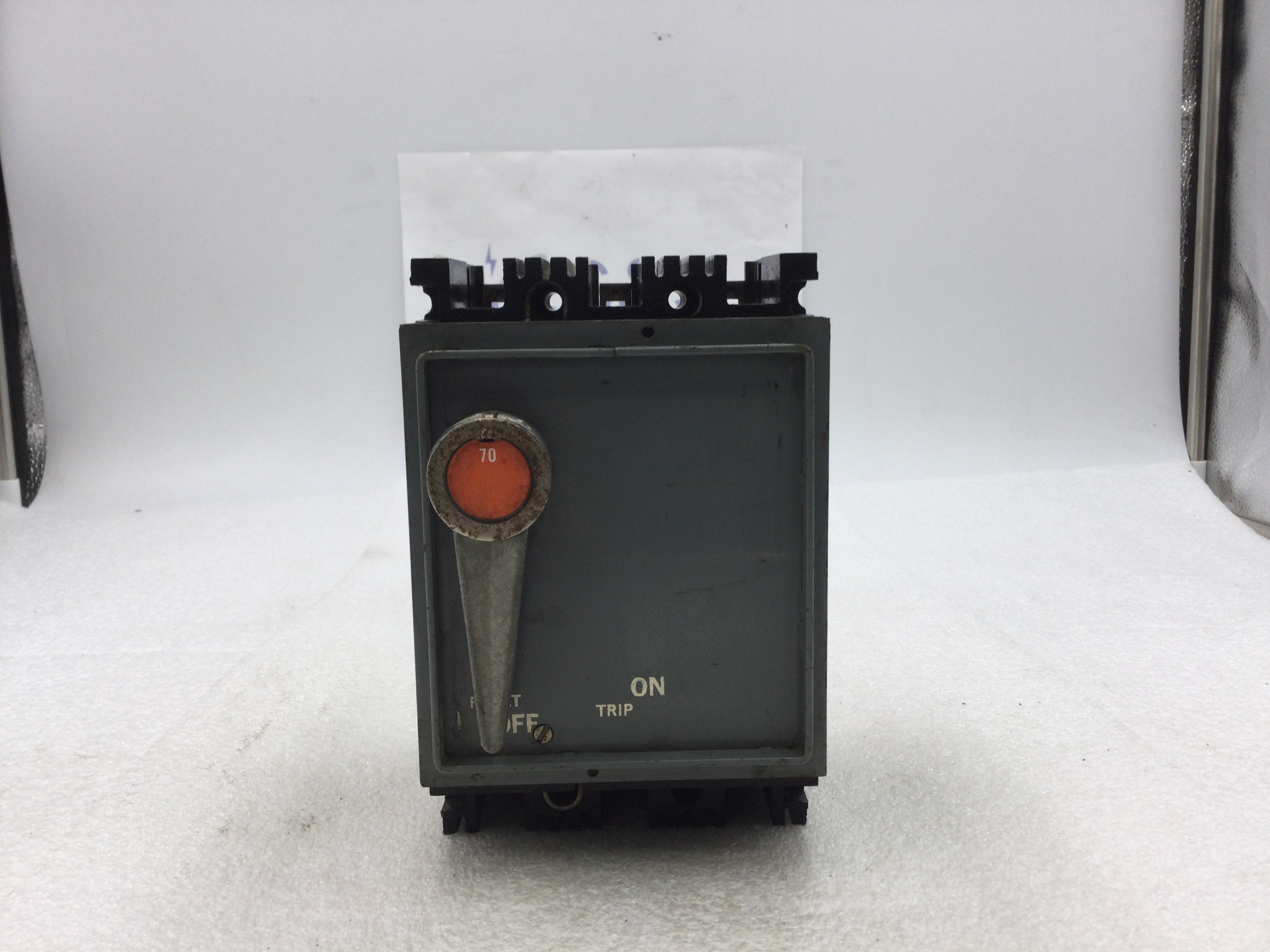 FPE Federal Pacific NEF433070R 70 Amp 480 VAC 3 Pole Type-NEF AB Circu