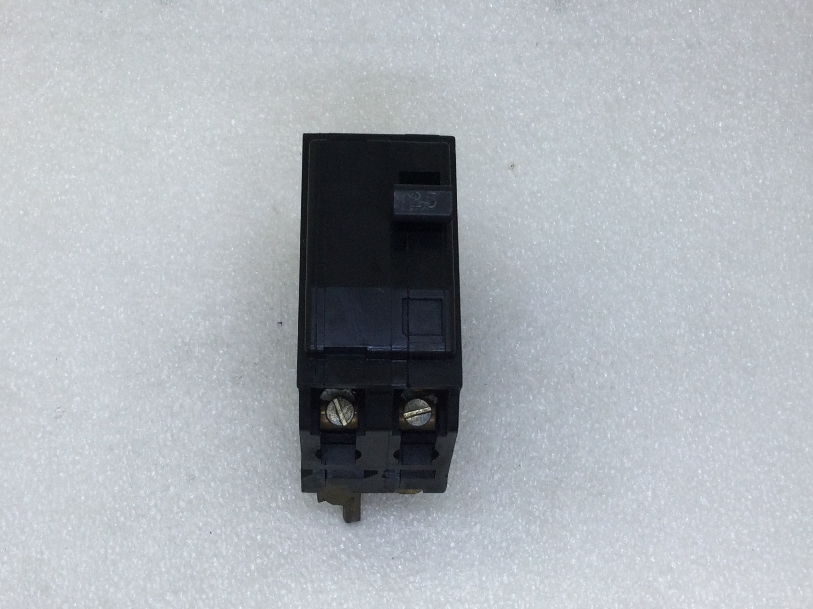 Square D QO225 25 Amp 2 Pole 240VAC Type QO Circuit Breaker - Long Foo