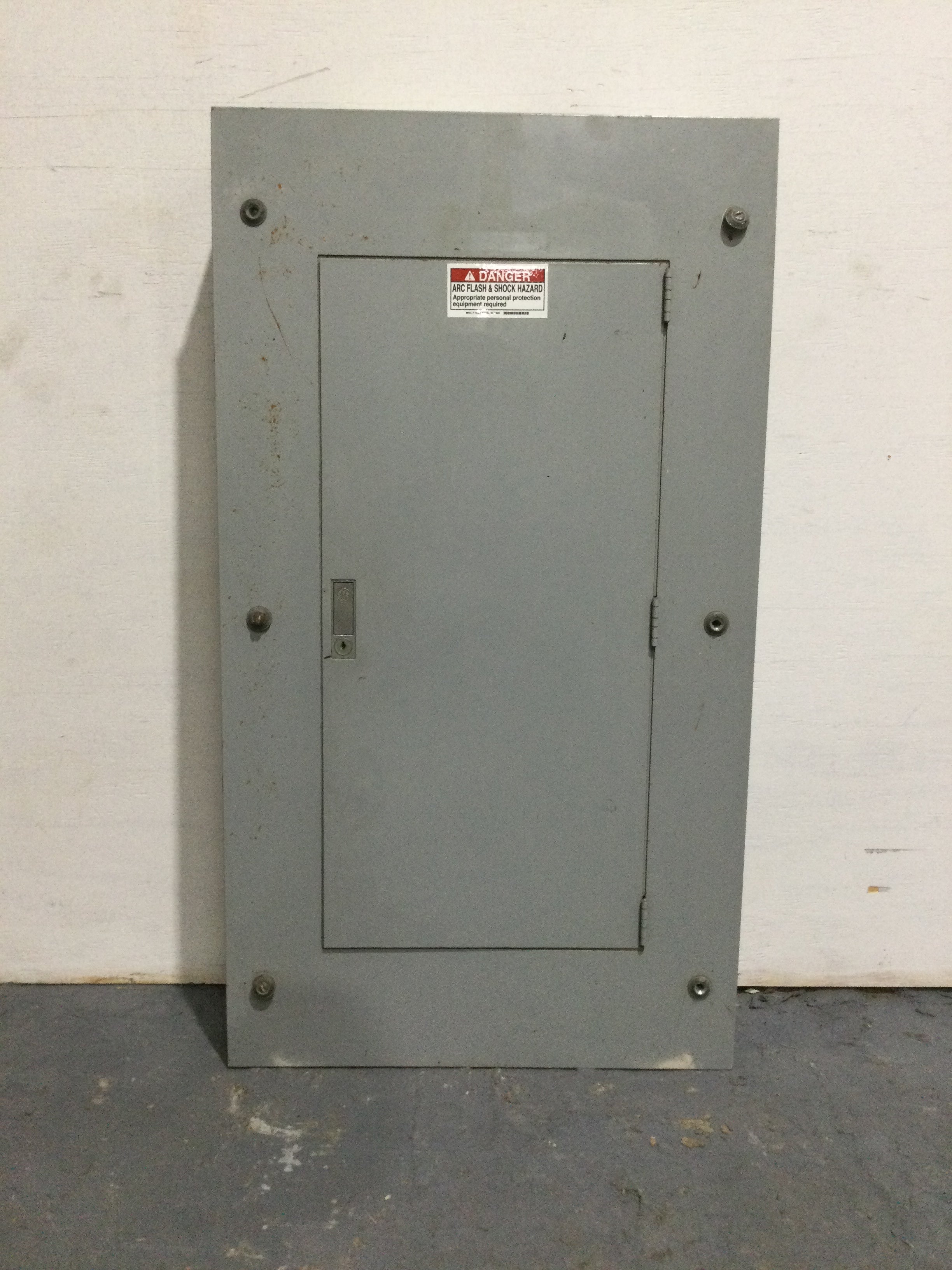 GE General Electric NHB 400 Amp 3 Phase 4 Wire 277/400V Panelboard Enc