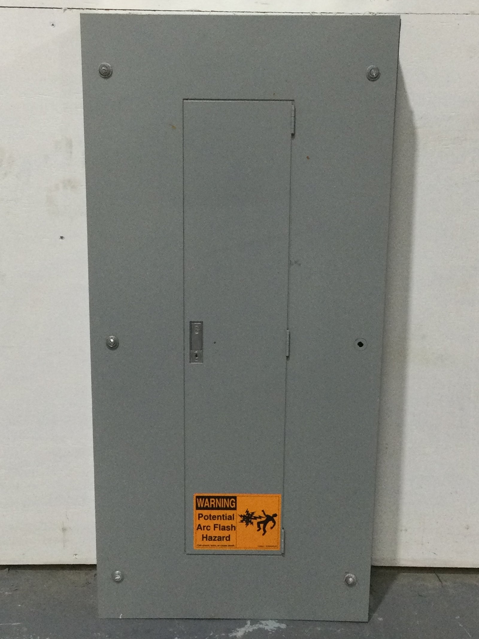 GE General Electric NLAB 100 Amp 3 Phase 4 Wire 120/208V Panelboard En