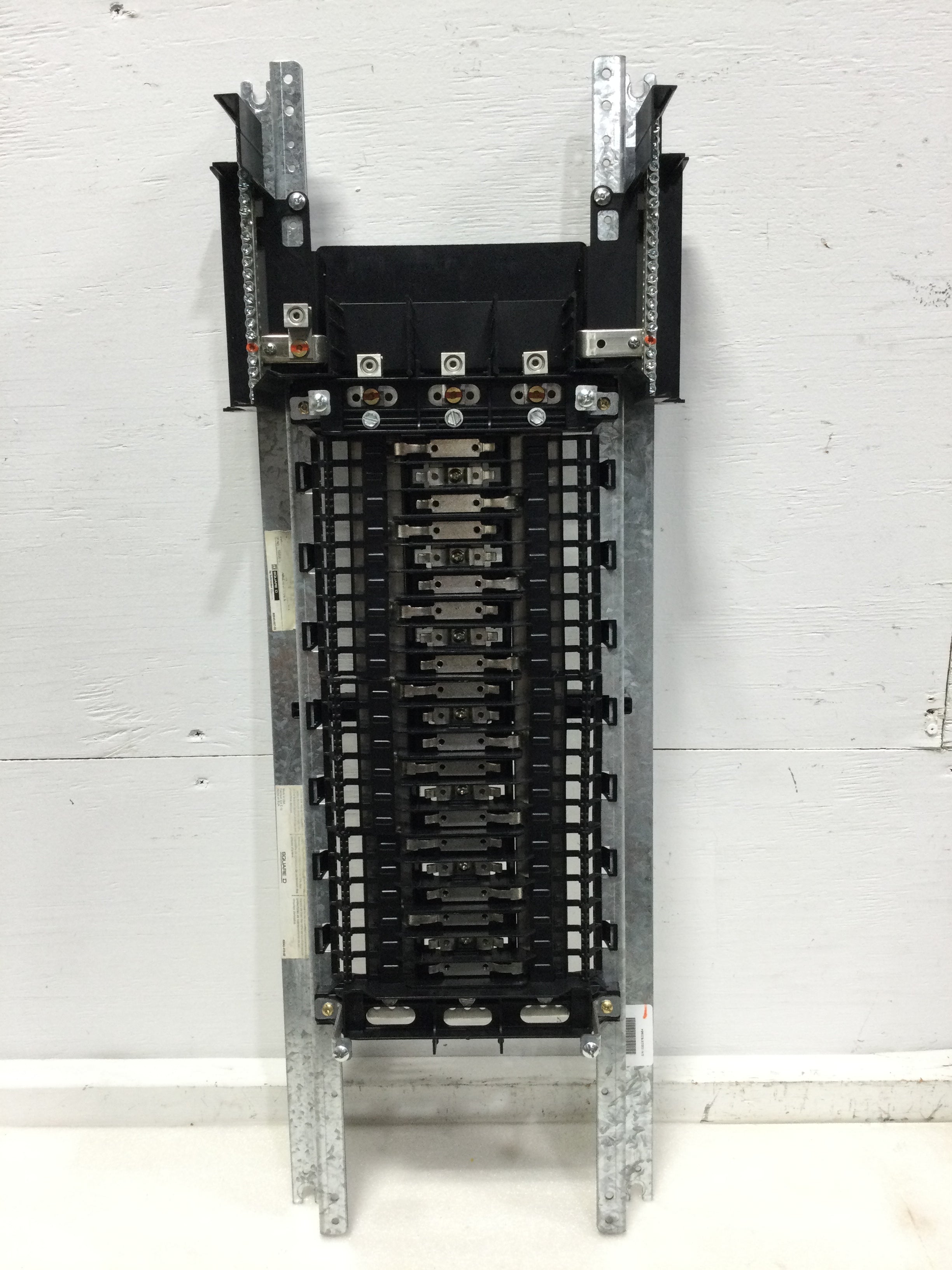 Square D Schneider Electric NQ Panelboard Interior, main lugs, 100A,,