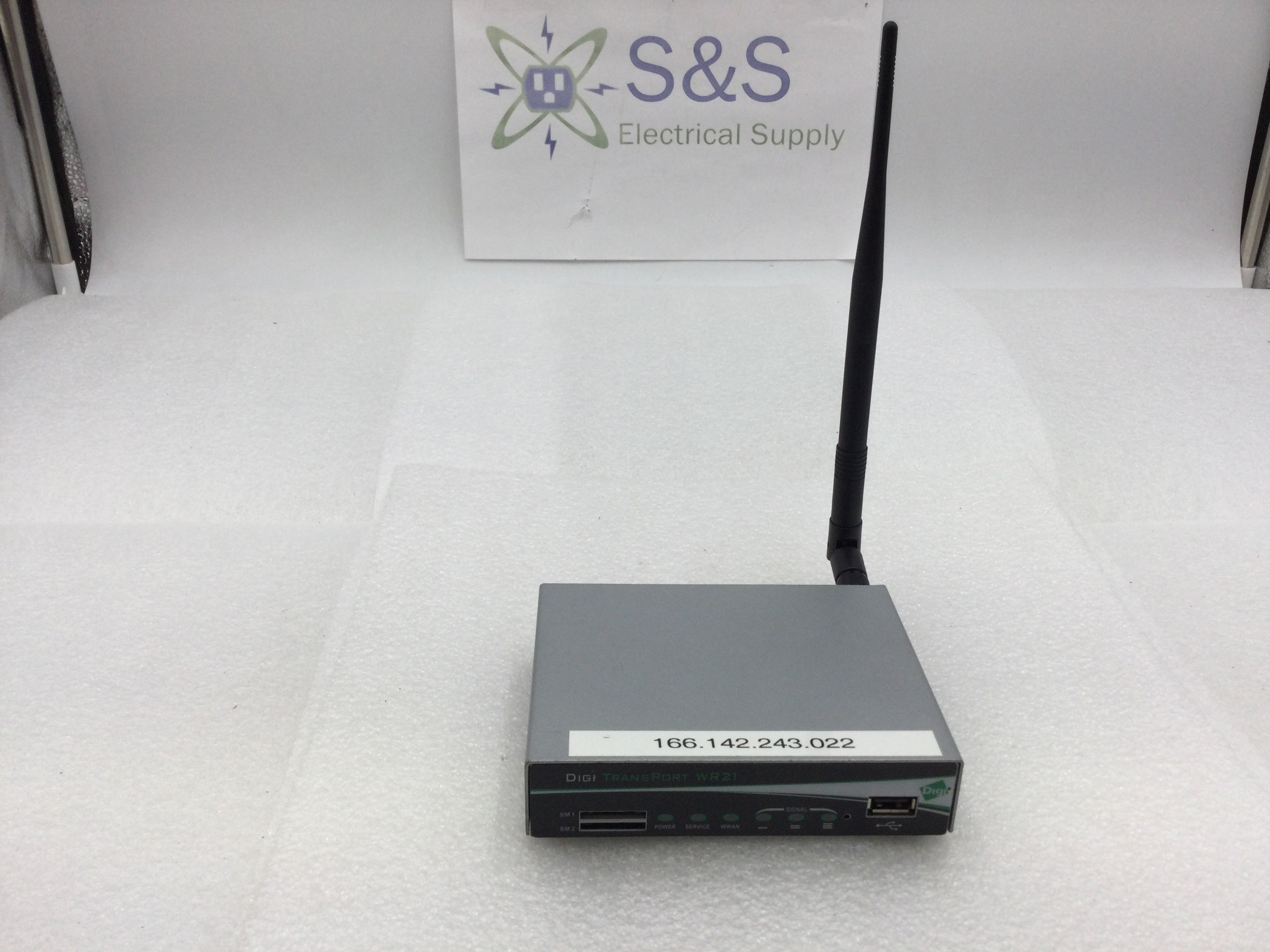 Digi Transport WR21-U82B-DB1-SU Cellular Ethernet Modem/3G/4G Wireless