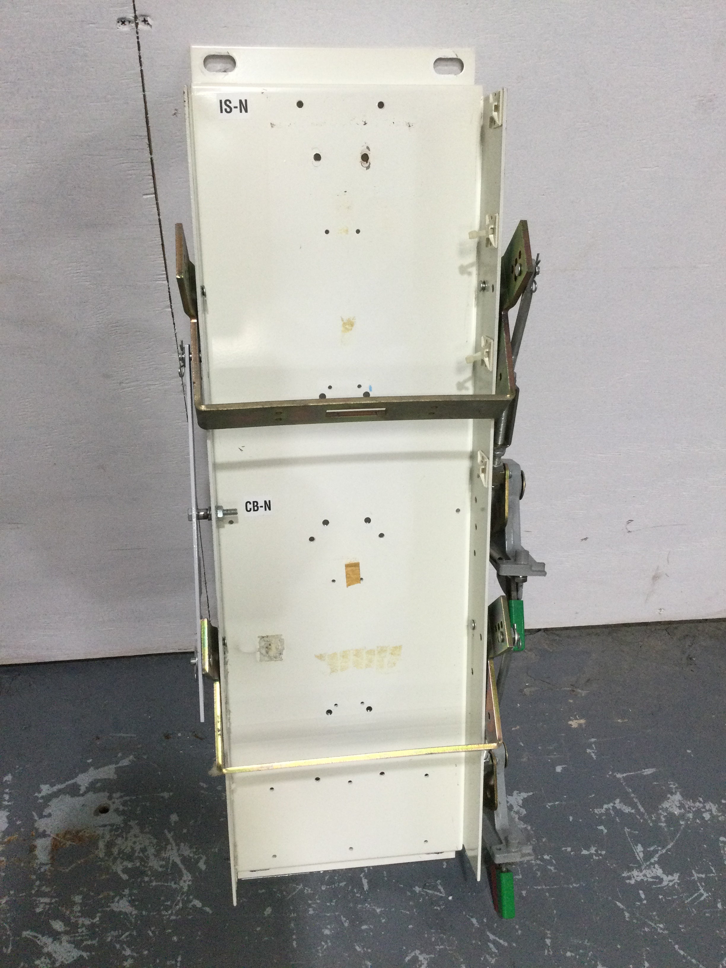 Master Control Systems Circuit Breaker Mounting Plate