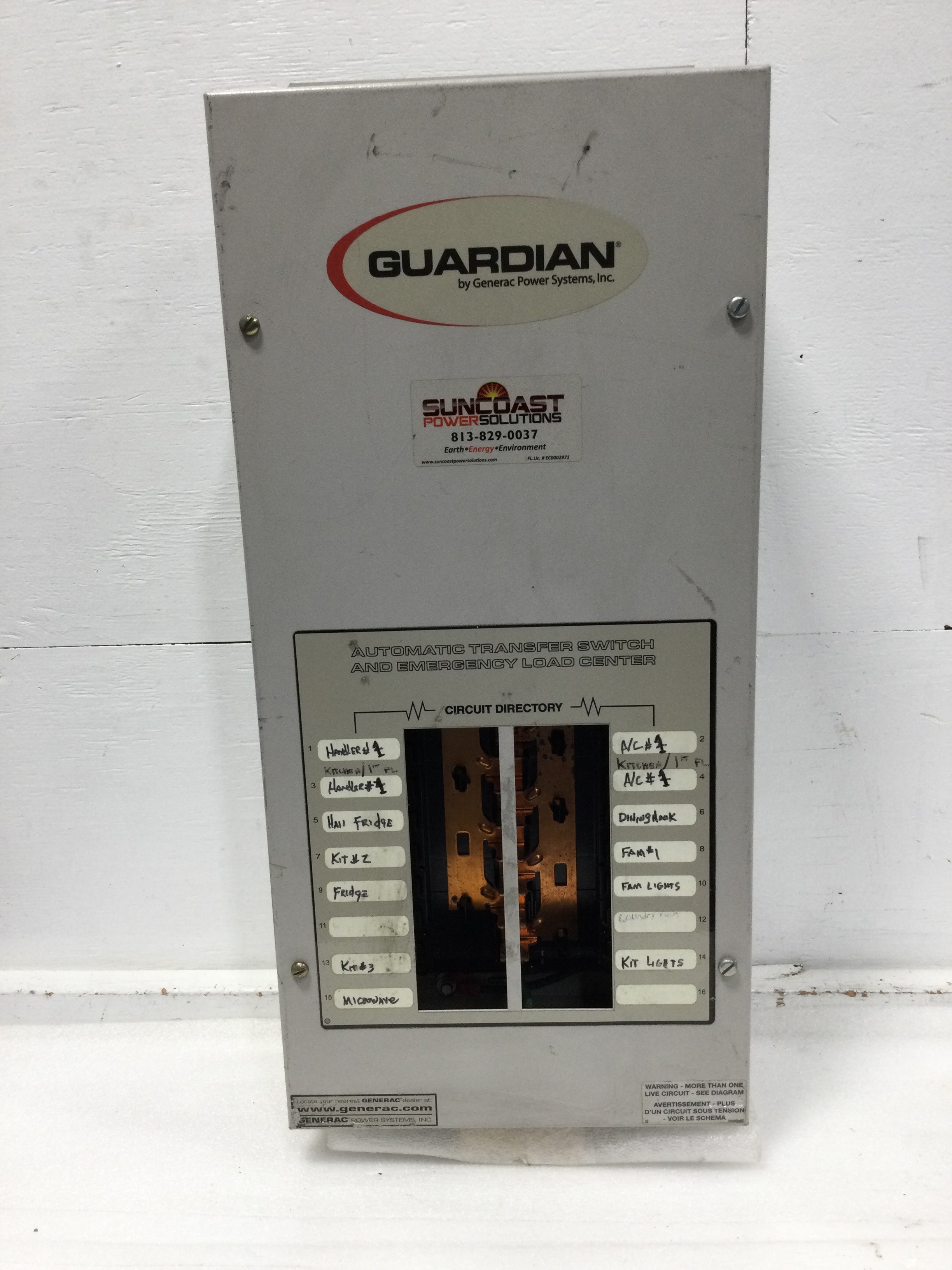 Generac/Guardian 0F9085B Guardian Transfer Switch/Load Center with 16