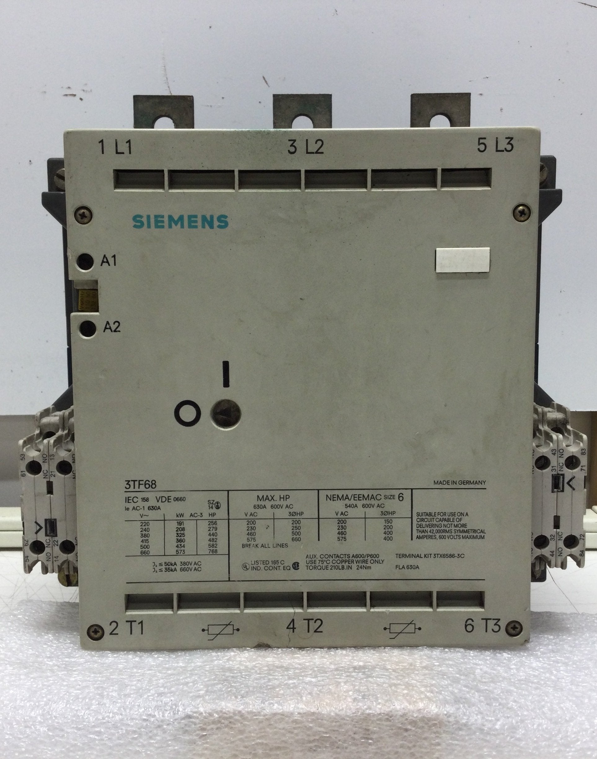 Siemens 3TF68 Nema Size 6 Contactor 3 Phase 630 Amp 220-660 VAC 400 HP