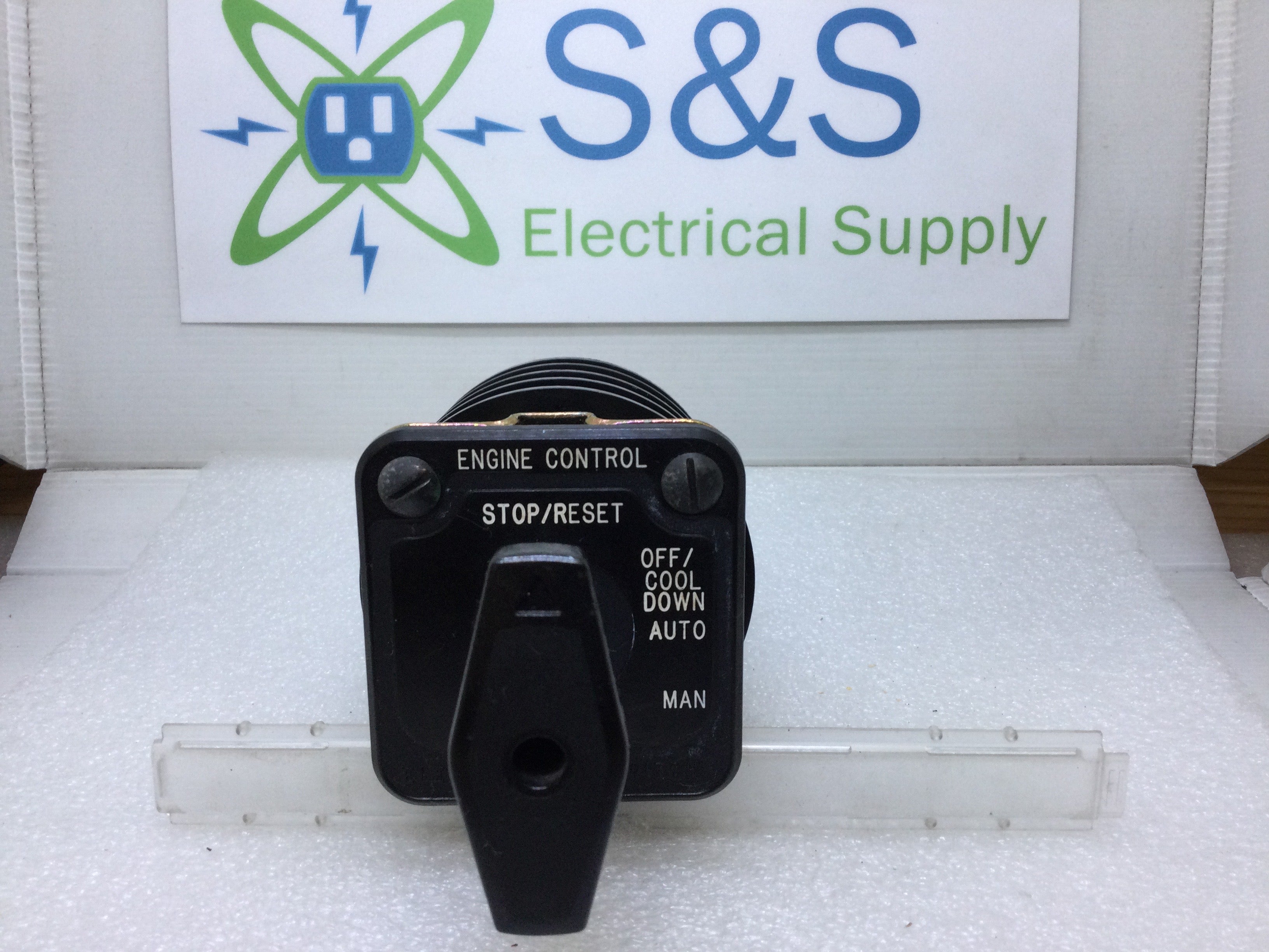 ElectroSwitch 24304PS Engine Control Switch 3-Position Switch