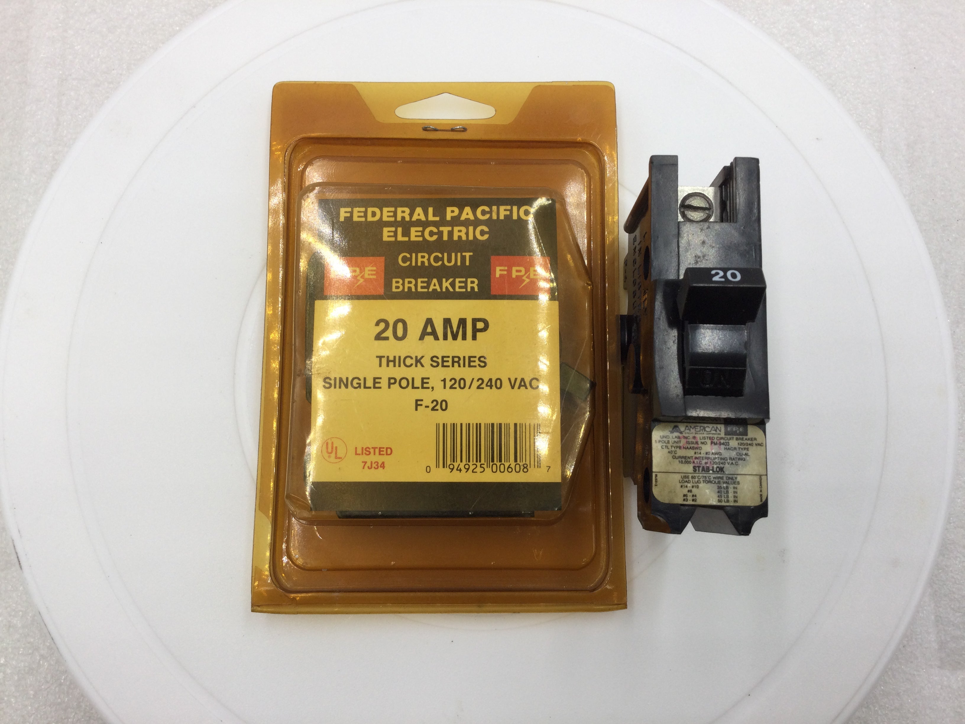 FPE Federal Pacific F-20 20 Amp 1 Pole 120/240v Thick Series Stab-Lok
