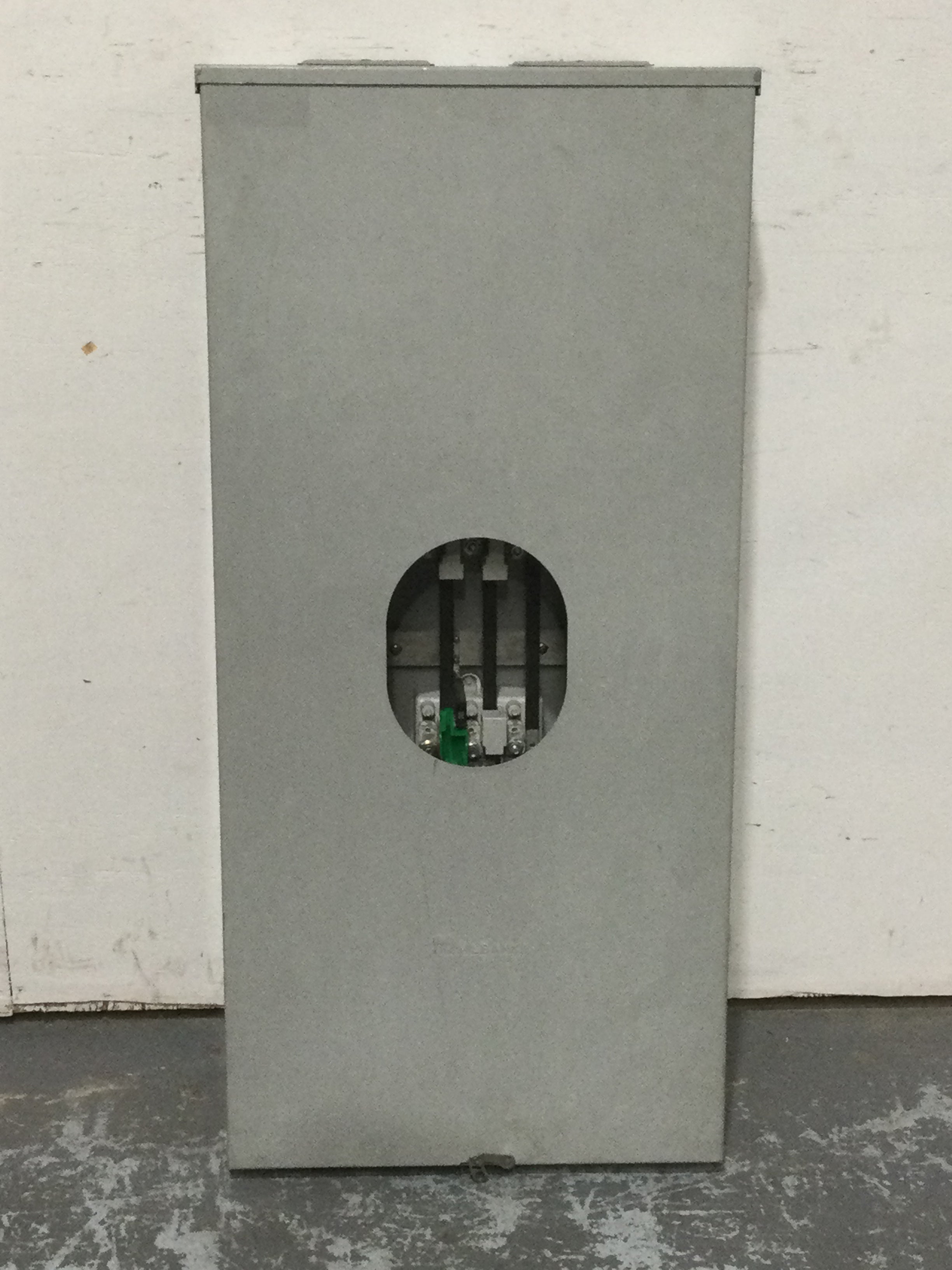 Milbank 4667-9526 600 Amp 480 Amp Continuous 3 Phase Type K-7 7 Term M