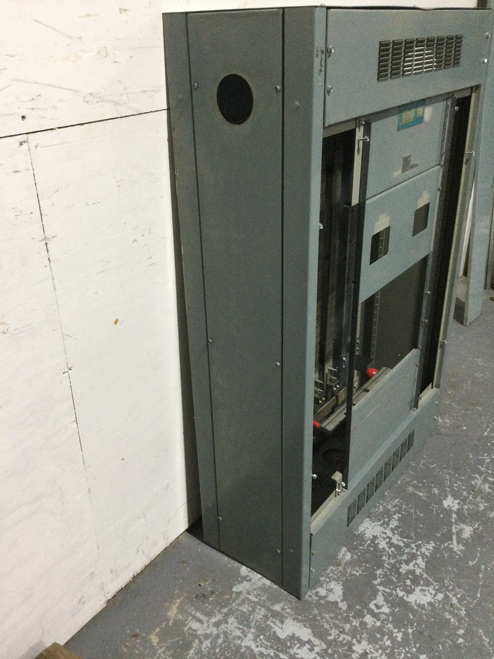 Siemens/ITE/Gould CPD 304W 400 Amp 277-480 Volt Distribution Panel Boa