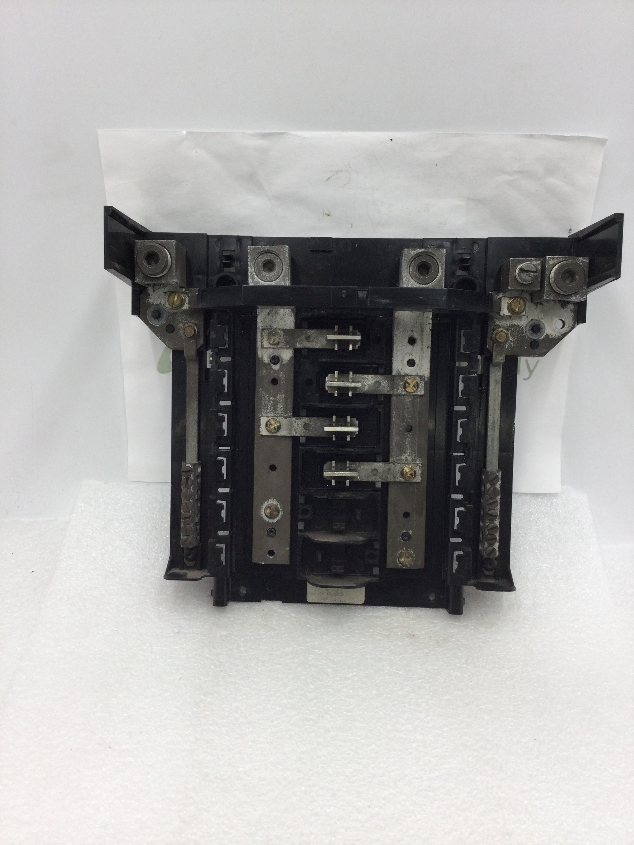 GE General Electric 125 Amp 4 Space/8 Circuit 120/240 VAC Load Center
