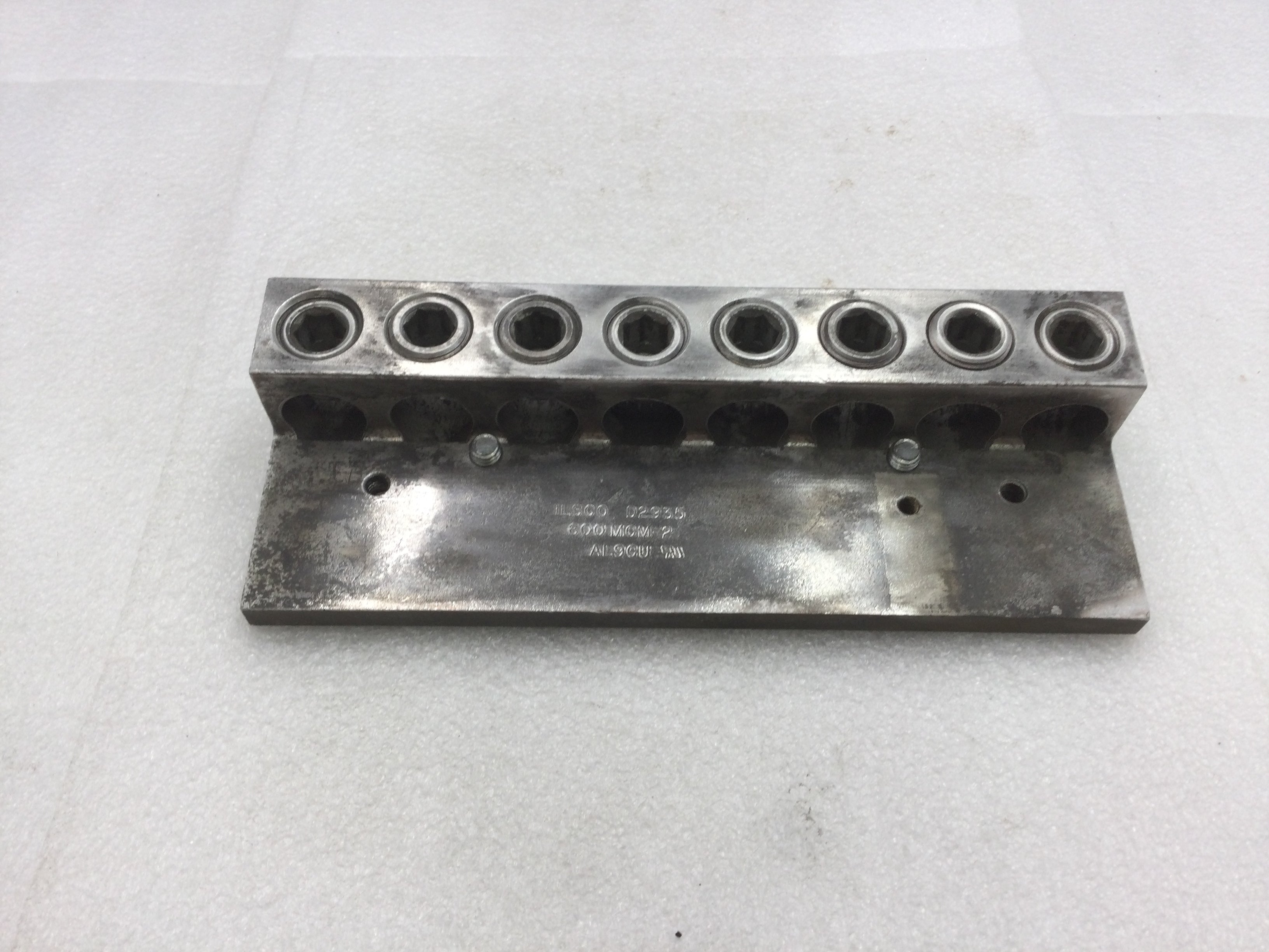 Ilsco D2935 8 Position Mechanical Terminal Bar for 2 AWG to 600 MCM Wi