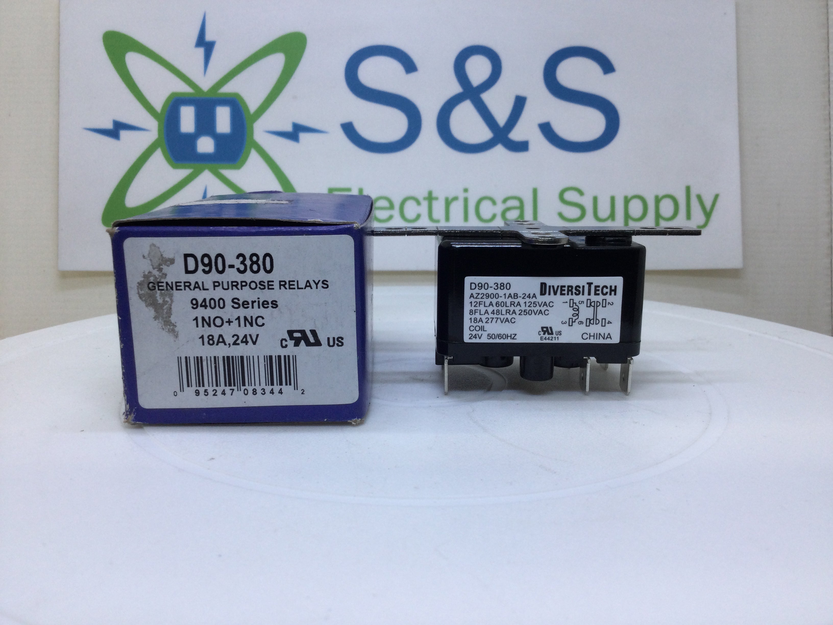 DiversiTech D90-380 18 Amp 24V SPDT General Purpose Relay