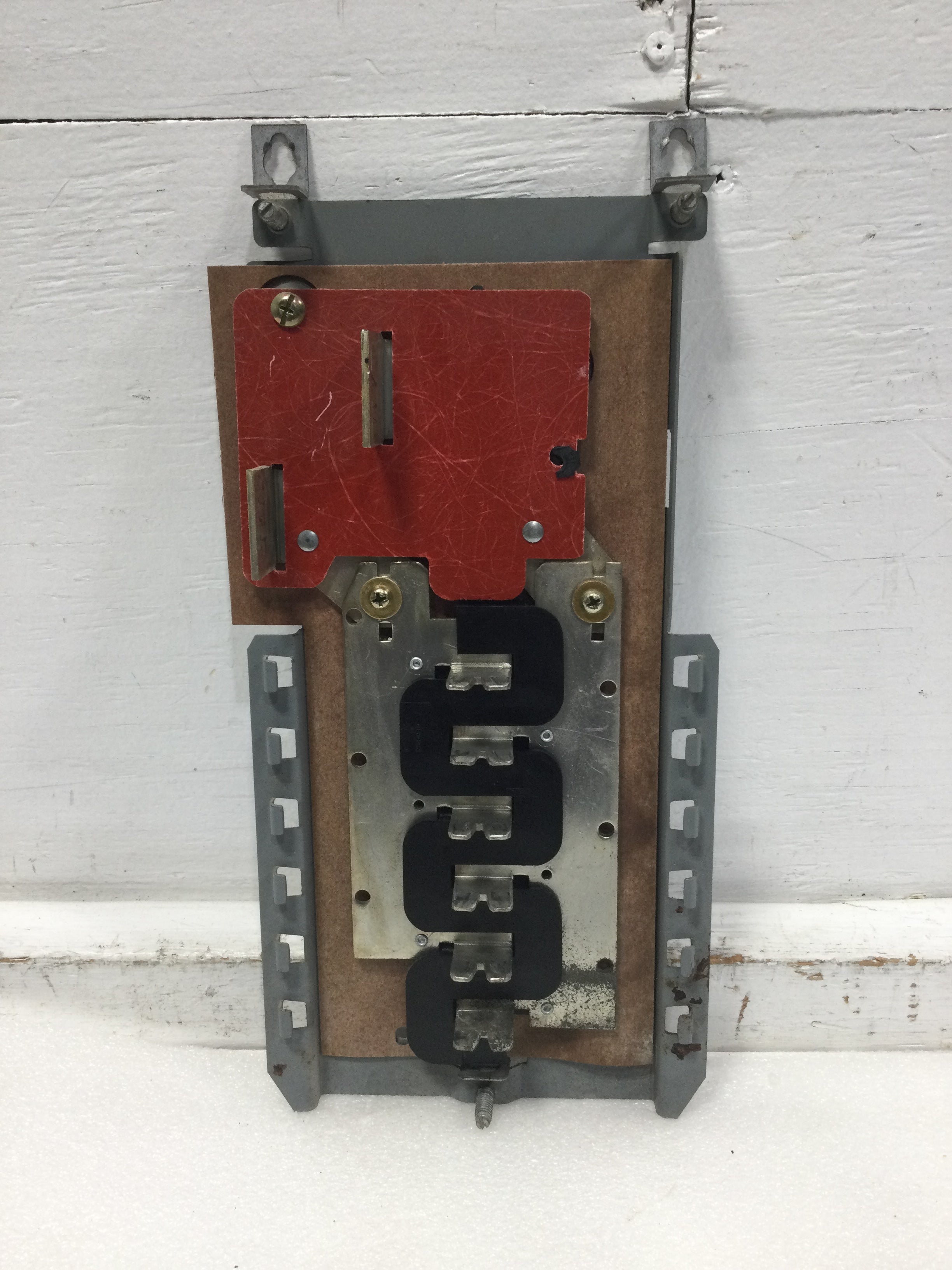 Challenger 12 Space 120/240 VAC Main Breaker Load Center Guts Only 6"x