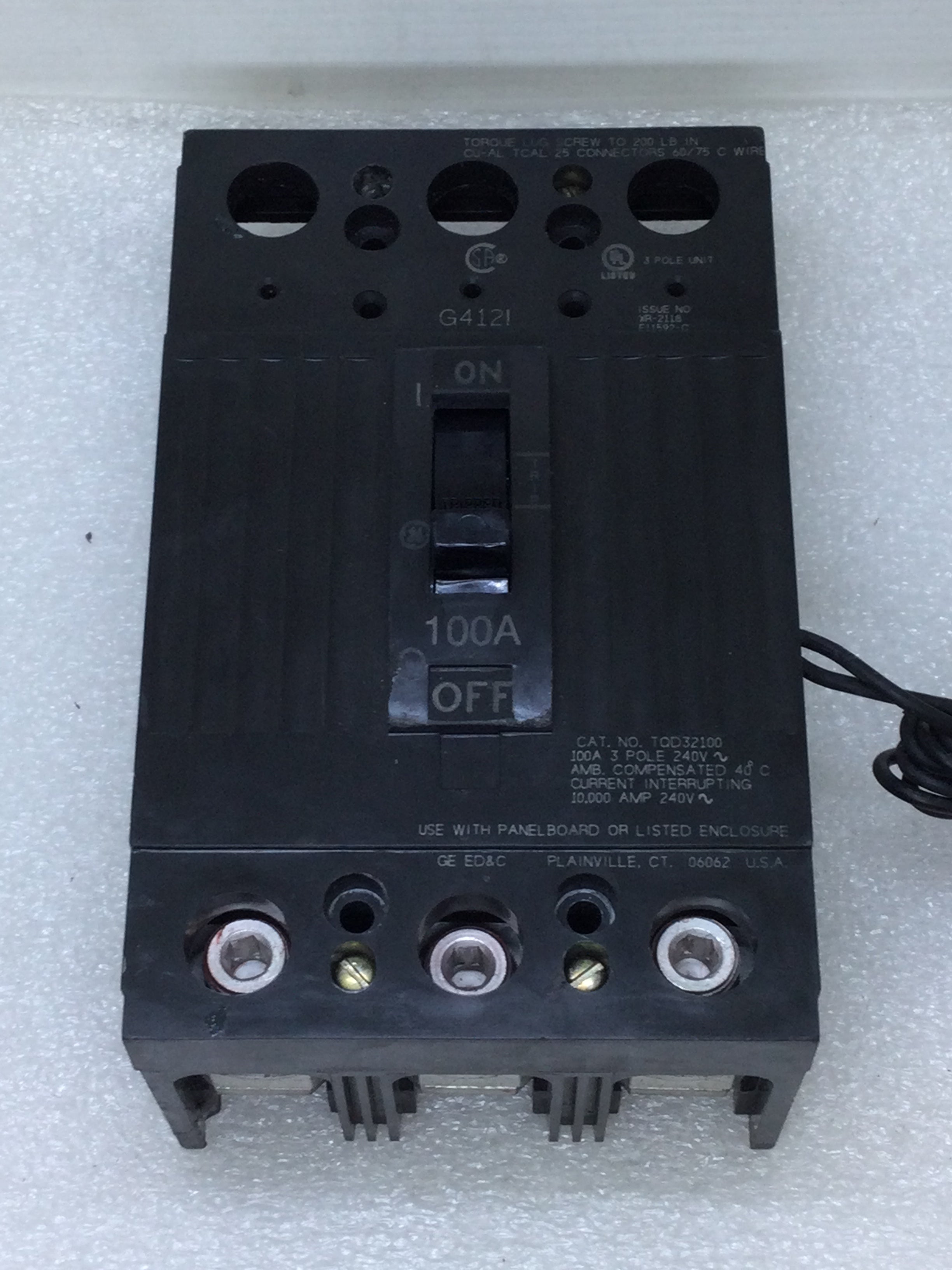 GE General Electric TQD32100 3 Pole 100 Amp 240VAC w/TQSTA1 120V to 24