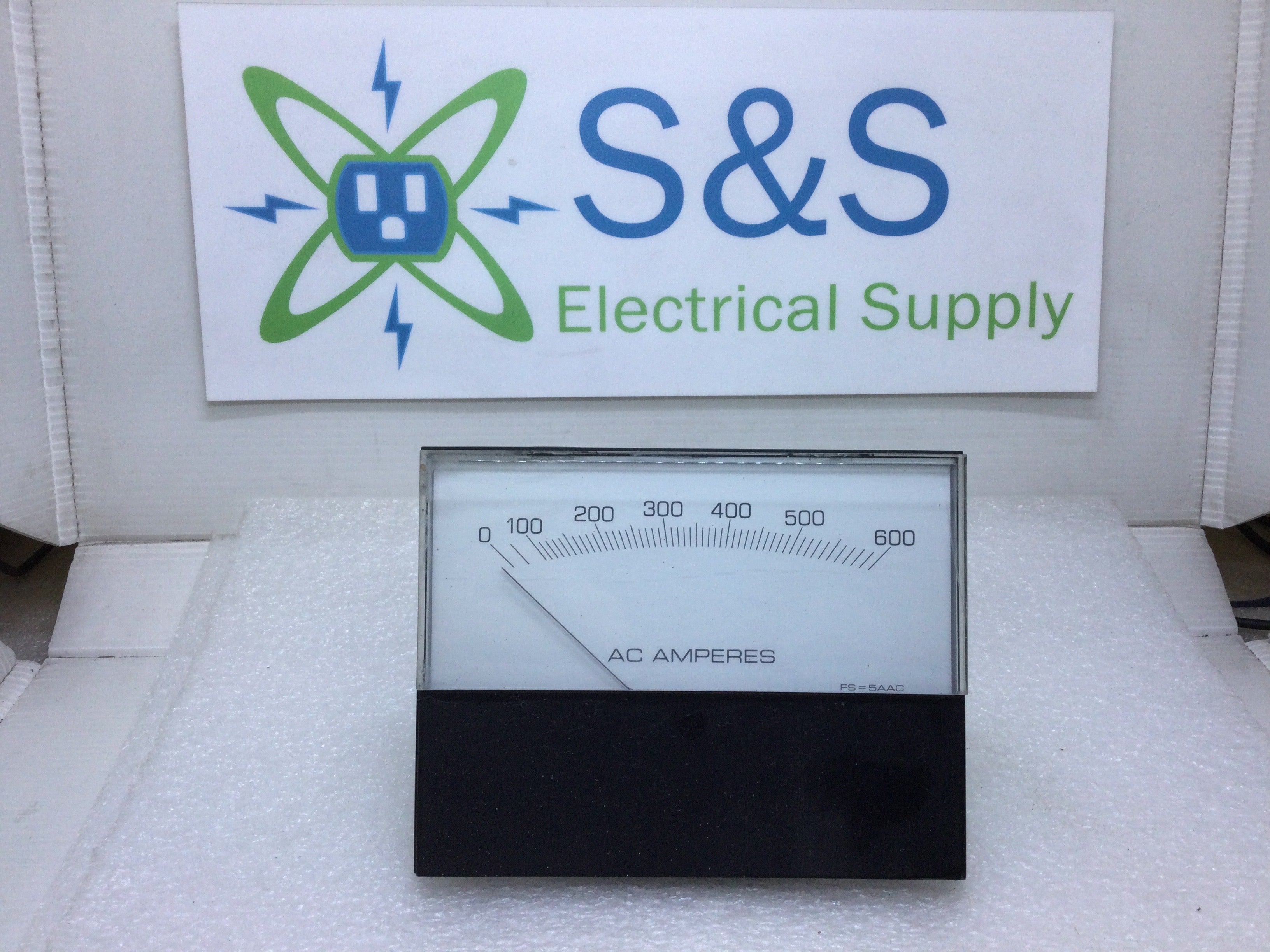 Yokogawa 260440LSSJ1/UL 0-600 AC Amperes Meter 0-5Amp 50-400Hz FS=5AAC