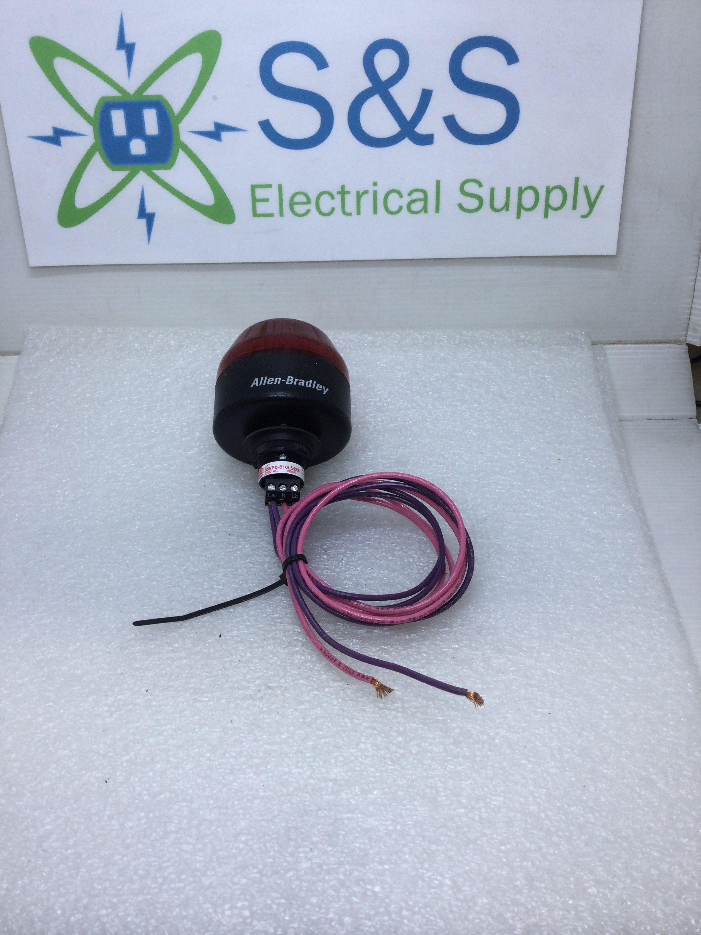 Allen Bradley 855PB-B10LE422 Panel Mount LED Beacon Light Red 120 VAC