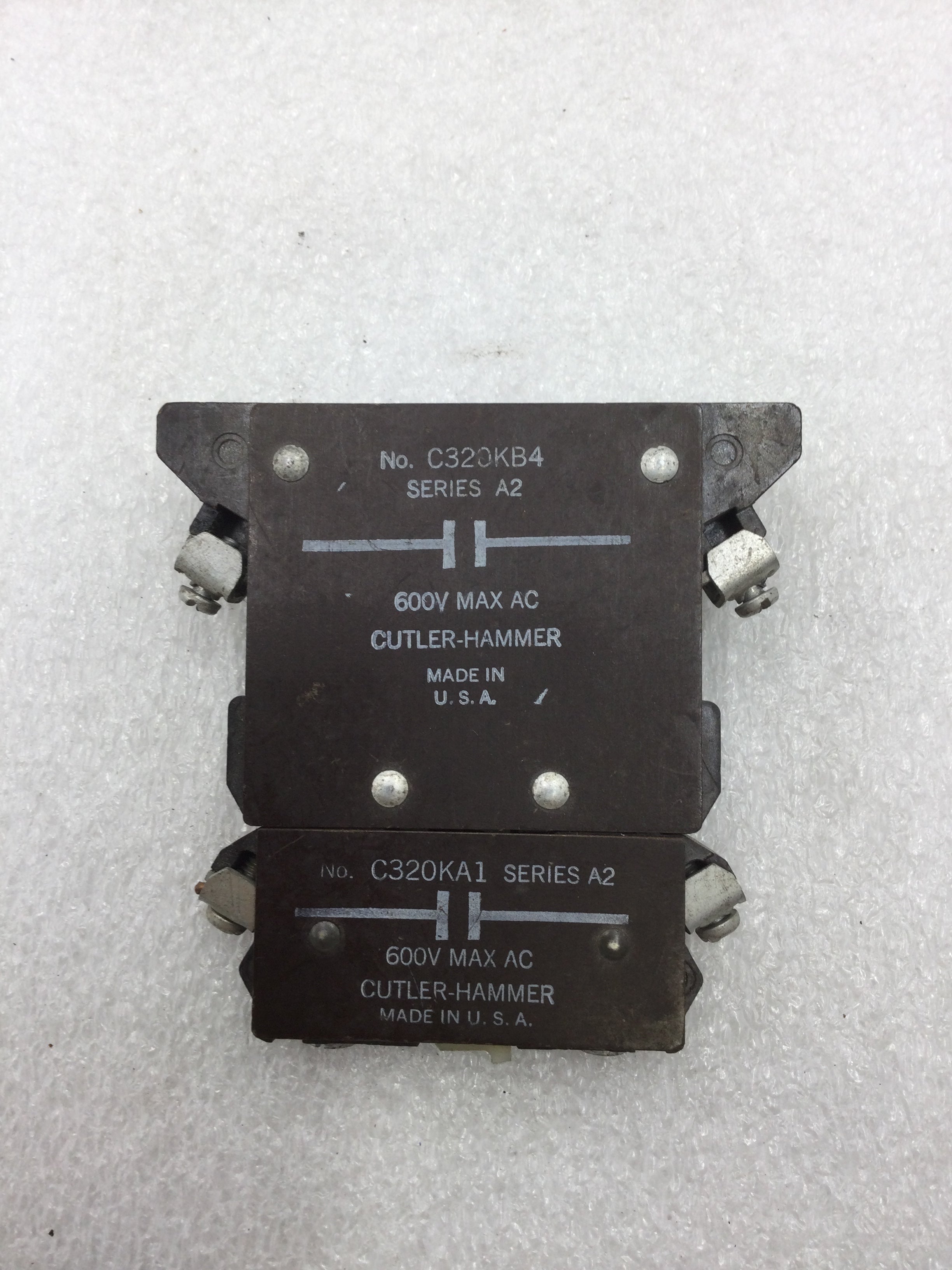 Cutler-Hammer C320KB4 Series CA2 Auxiliary Contact w/ C320KA1 Series A
