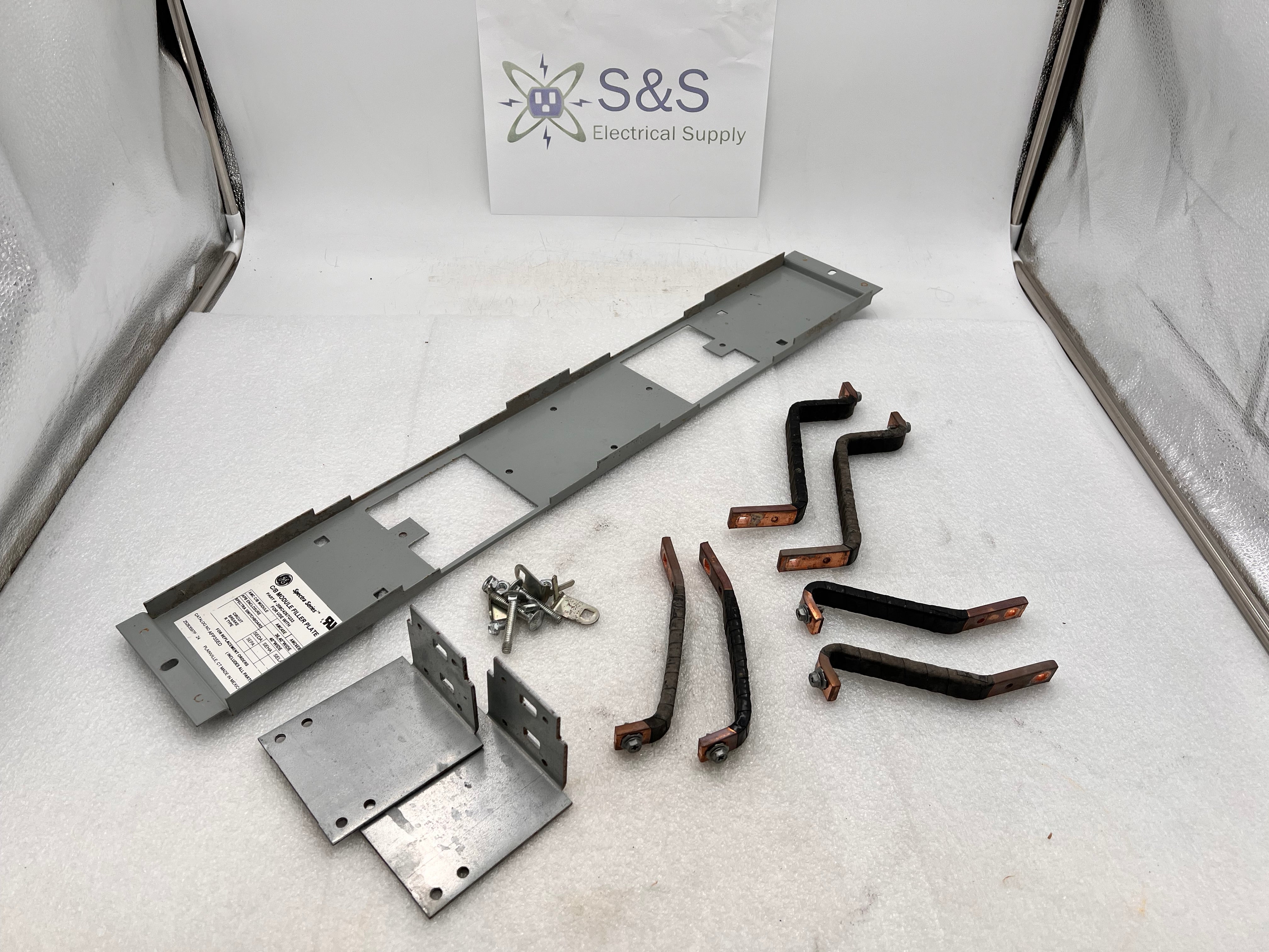 GE General Electric Spectra Series AMC6QDFP Circuit Breaker Mounting K