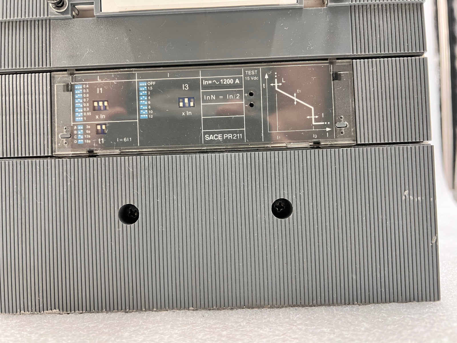 ABB SACE S7H S7 3 Pole 1200 Amp 600v Circuit Breaker PR211 LI Trip Uni