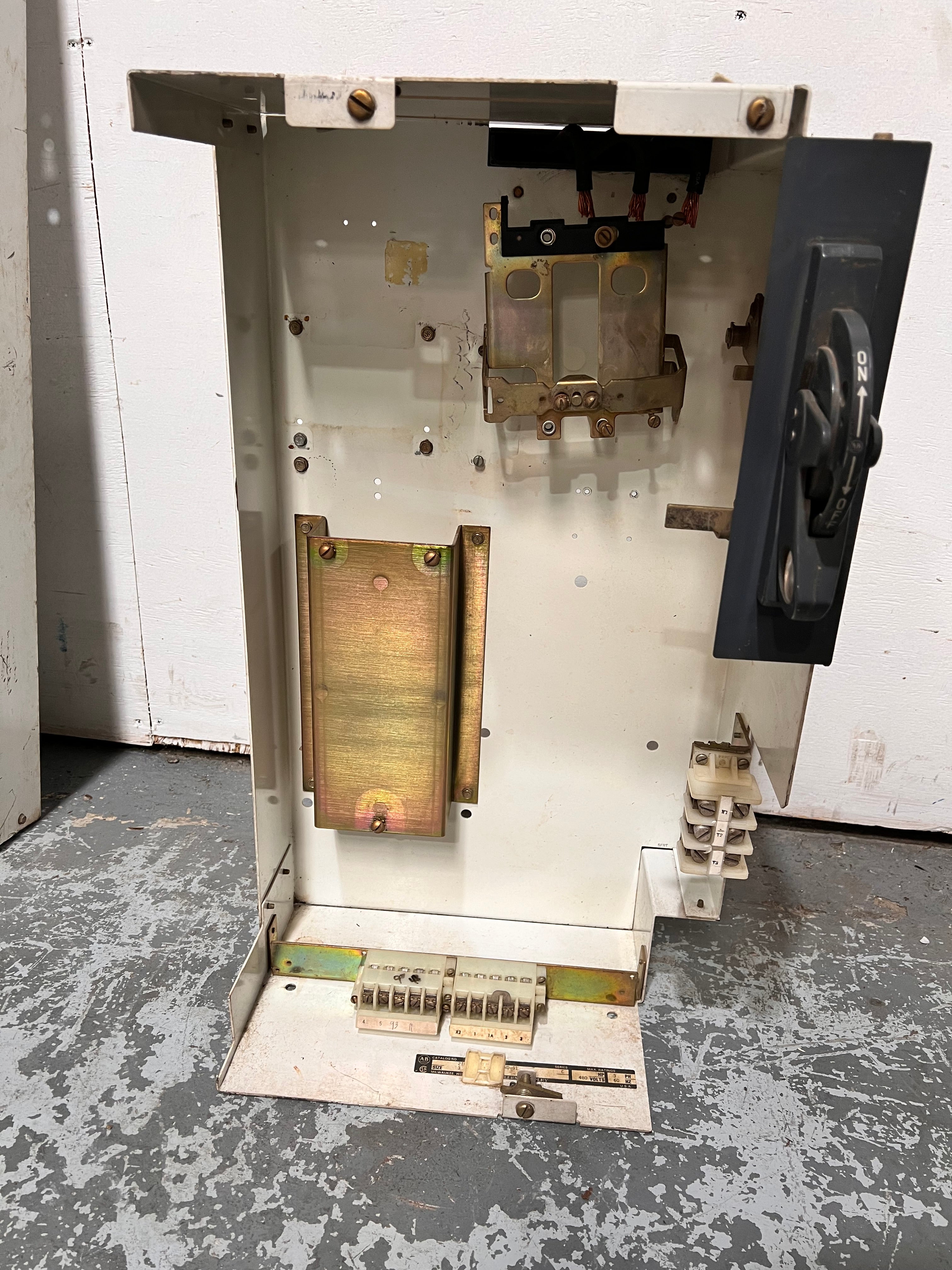 Allen Bradley Sz 3 MCC Receiving Unit 2103LB-F731314/4-3J Missing Cove