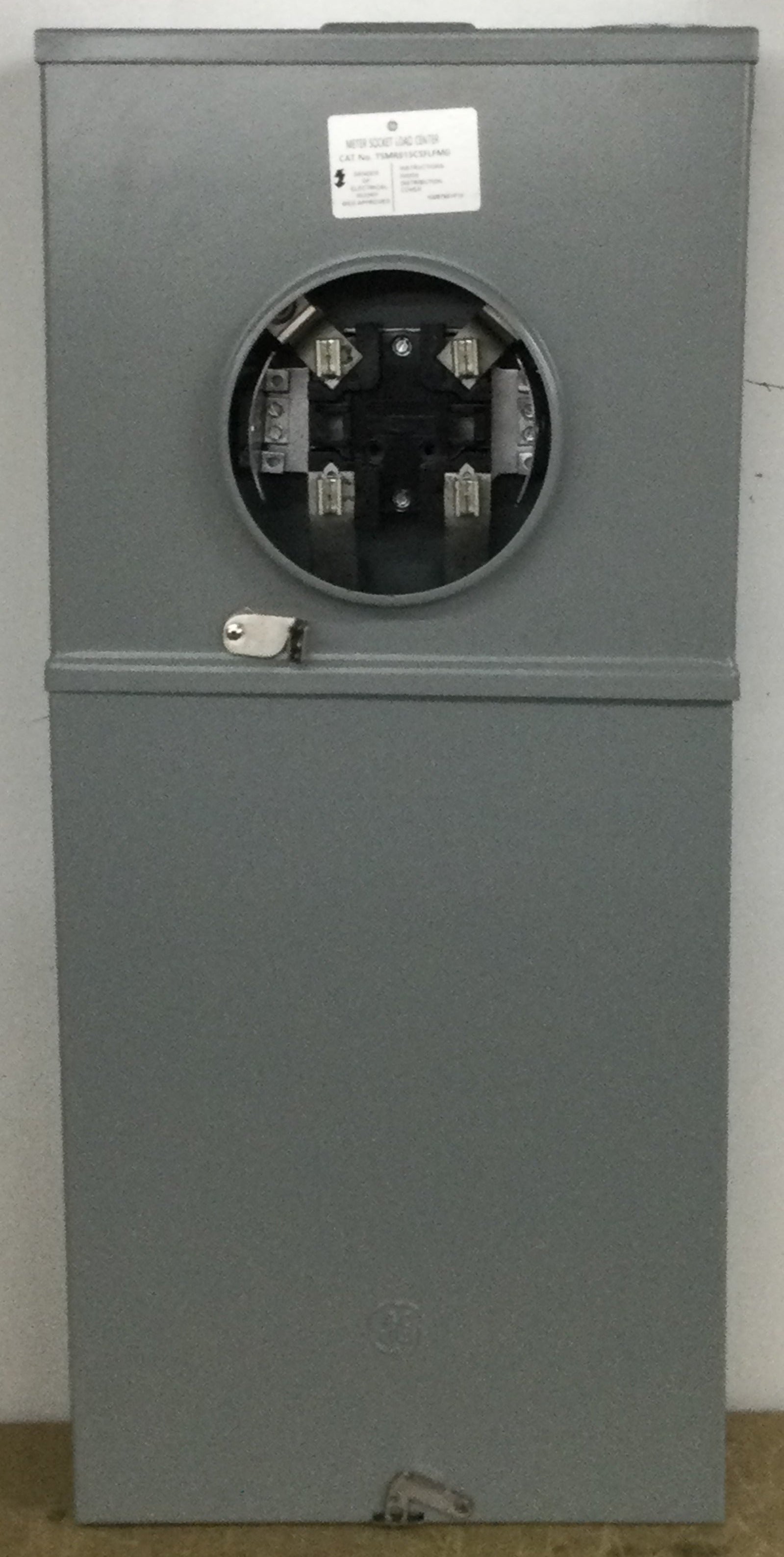 GE TSMR815CSFLFMG Outdoor Ringless Main Breaker Meter Socket 150A 8 Sp