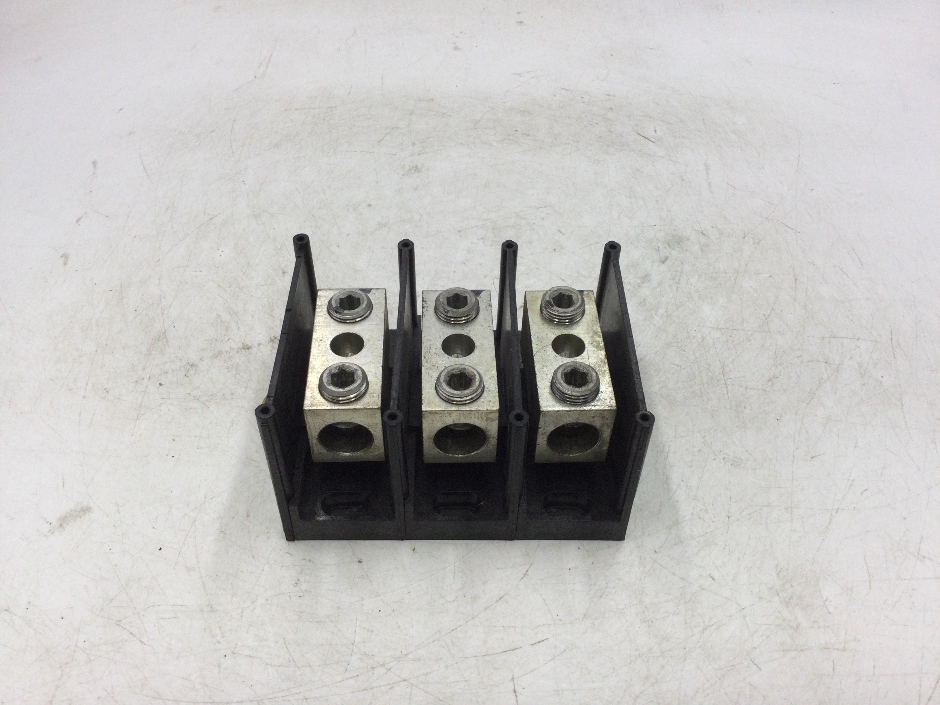 Gould/Shawmut 67003 PCD 3-Pole Splicer Aluminum Power Distribution Blo