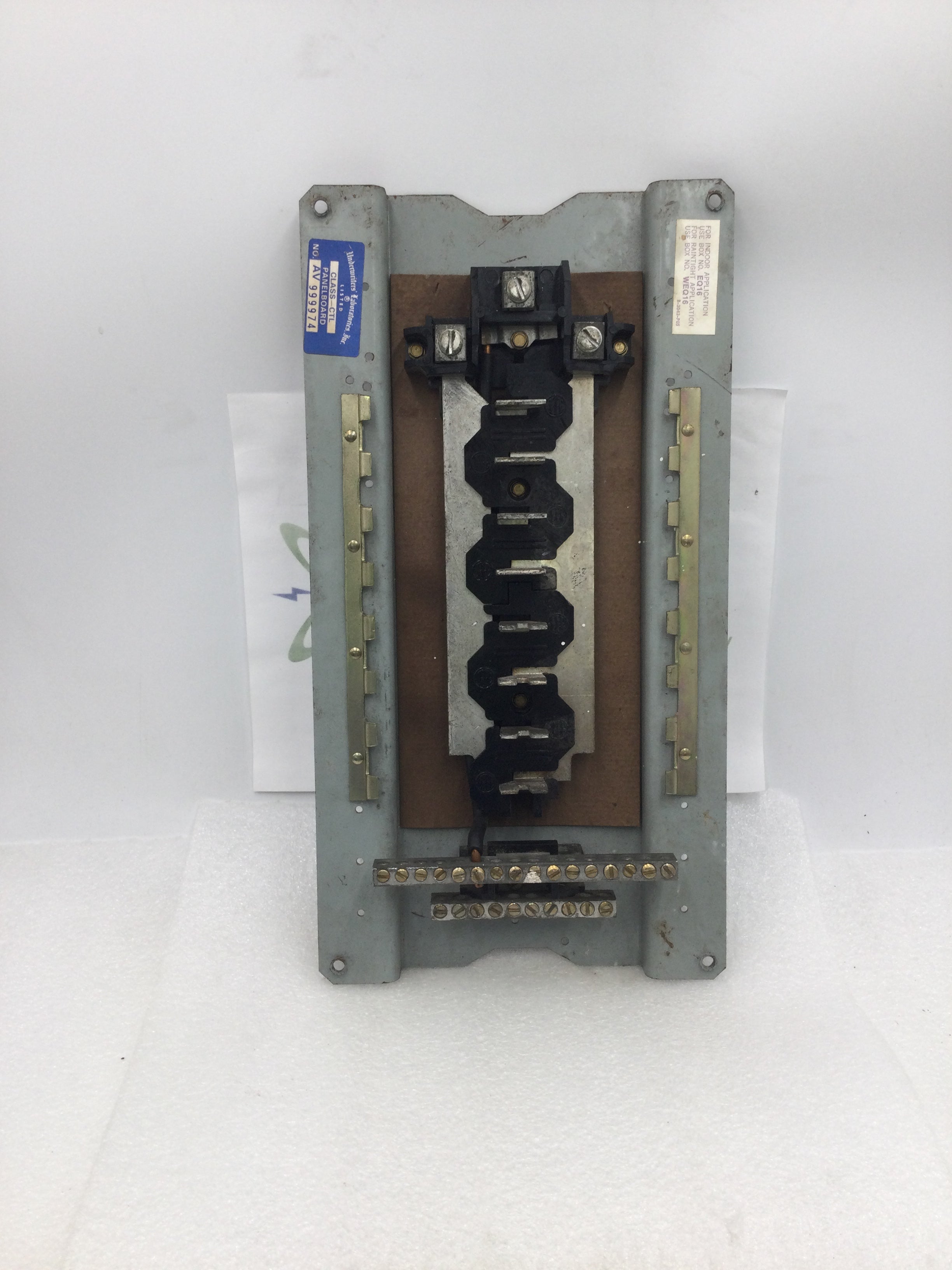 ITE EQ16 16 Space 125 Amp 120/240 VAC Load Center Guts Only 8" X 15"