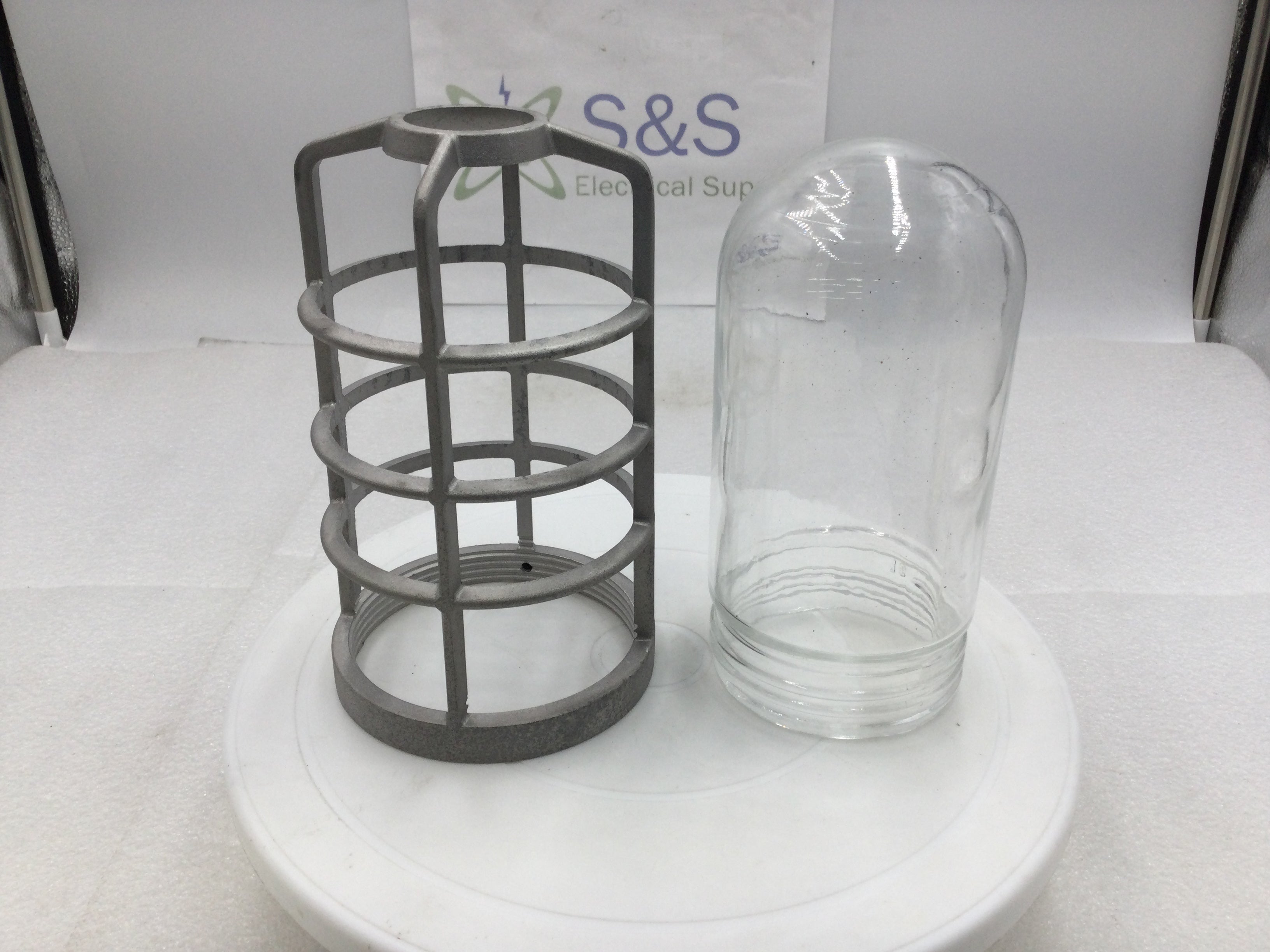 RAB GD100DGW Vaporproof 100 Series Die Cast Guard With Glass