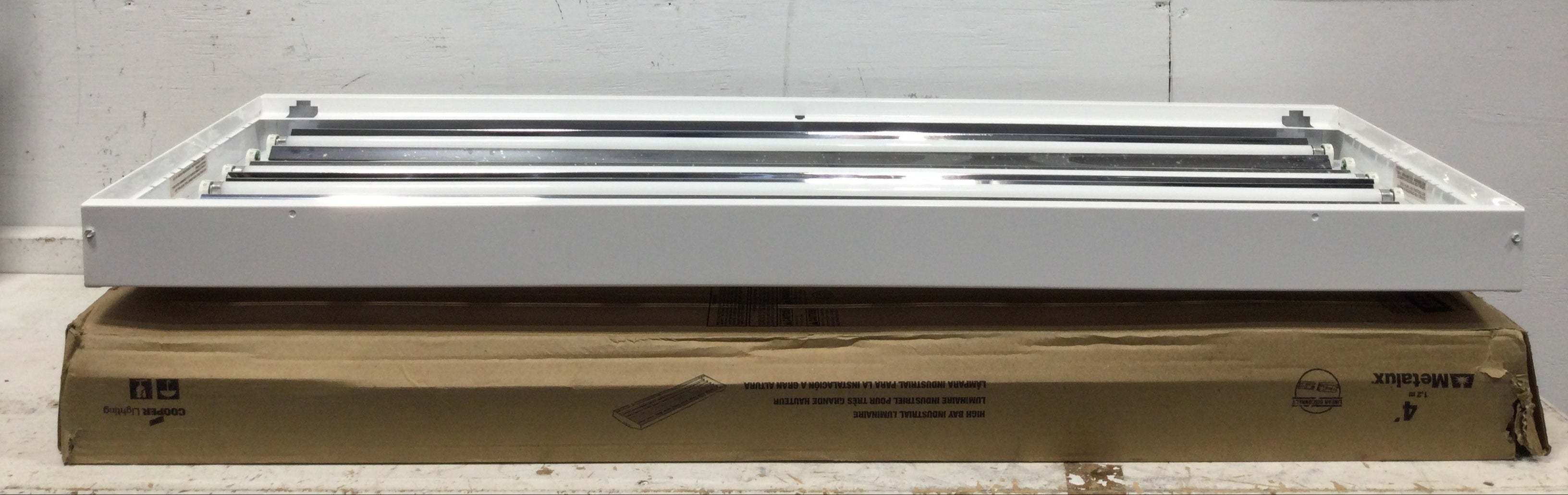 Cooper Lighting HB1654HT5-UPL-L5 Metalux High Bay Luminaire 4' 6 Lamp