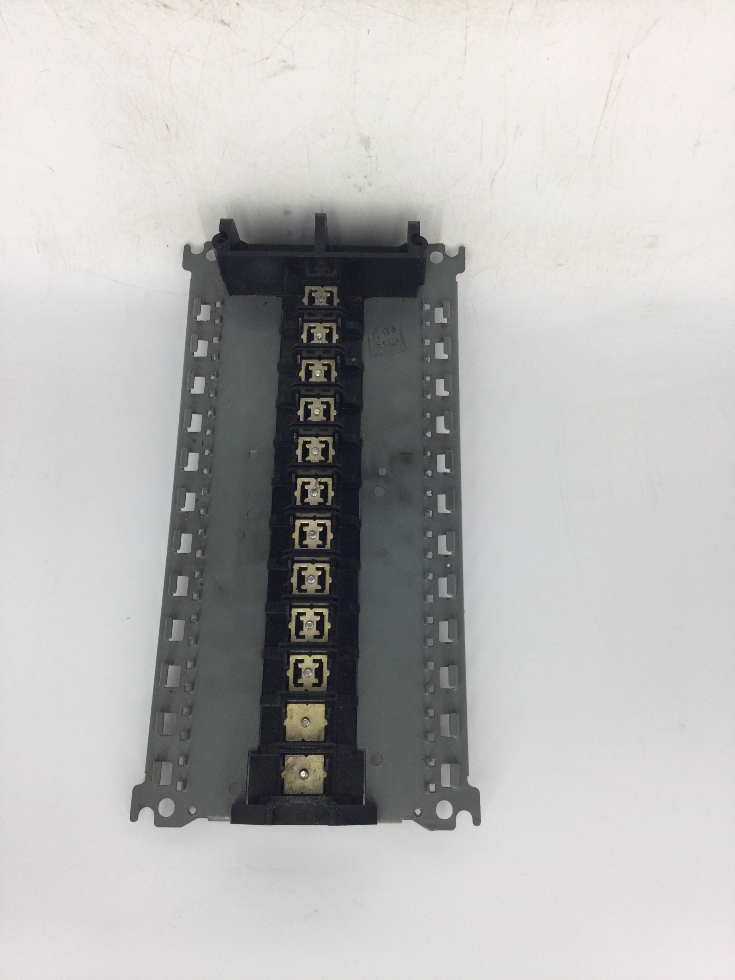 FPE L120-40 200 Amp 10 Space/20 Circuit 120/240 VAC MLO Panel Guts Onl