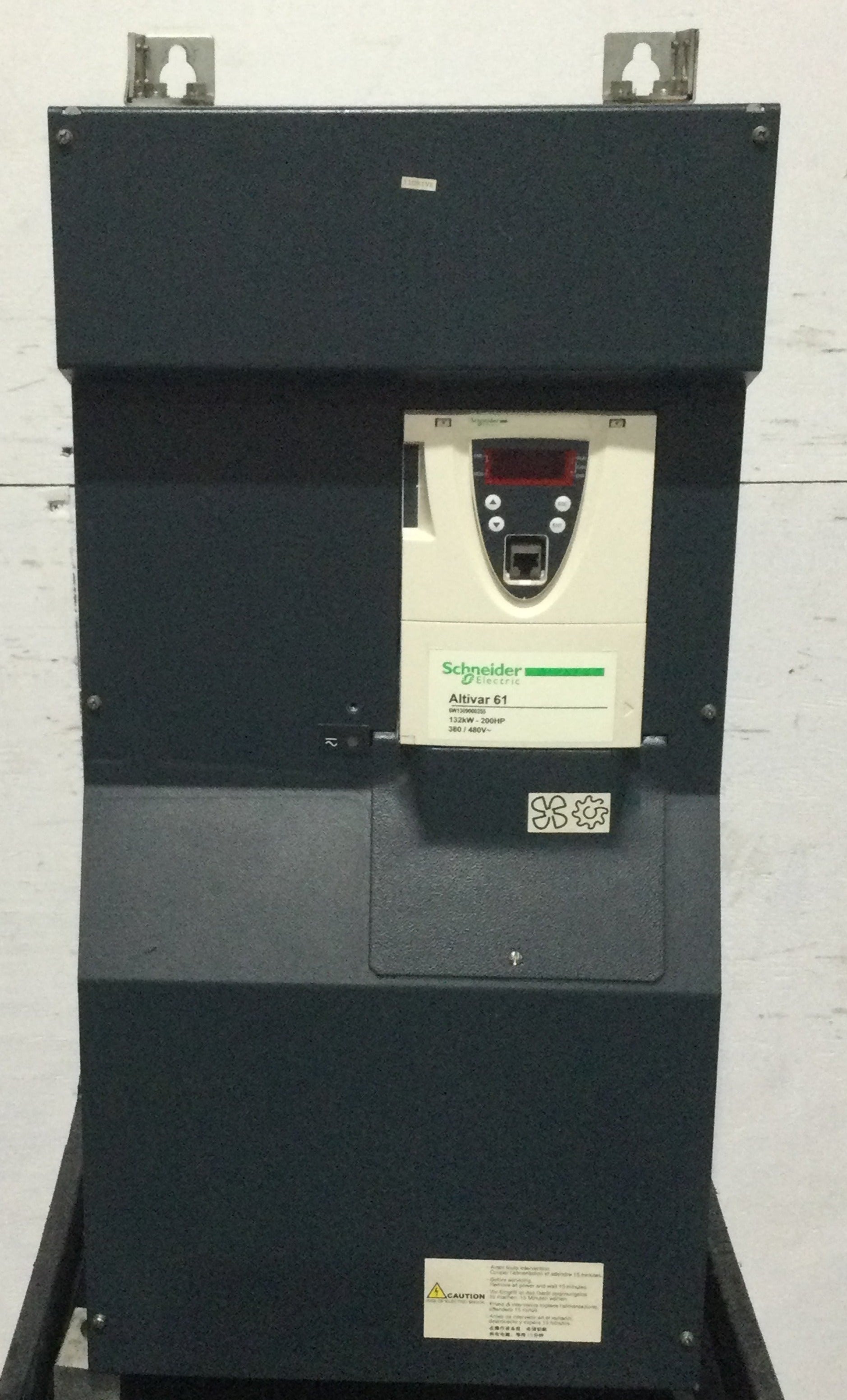 Square D ATV61HC13N4D Altivar 61 Inverter 380-480 VAC 50-60 HZ Input/0