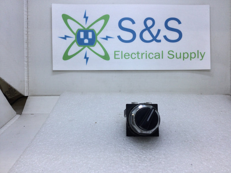 General Electric CR104P Series 3 Position Selector Switch Operator Hea